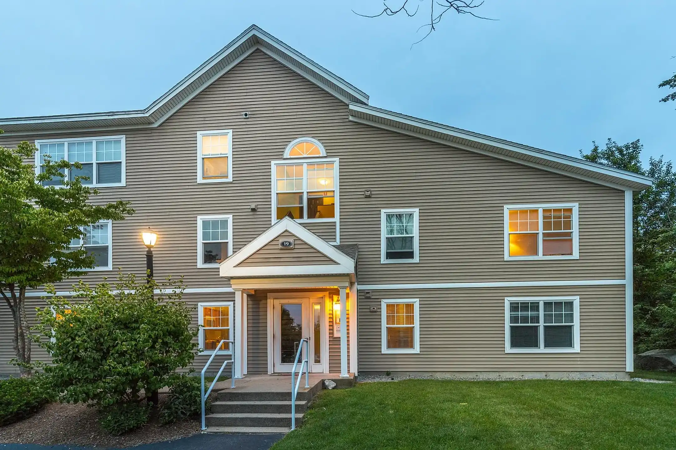 Liberty Place Apartments - Randolph, MA 02368 | ApartmentGuide.com