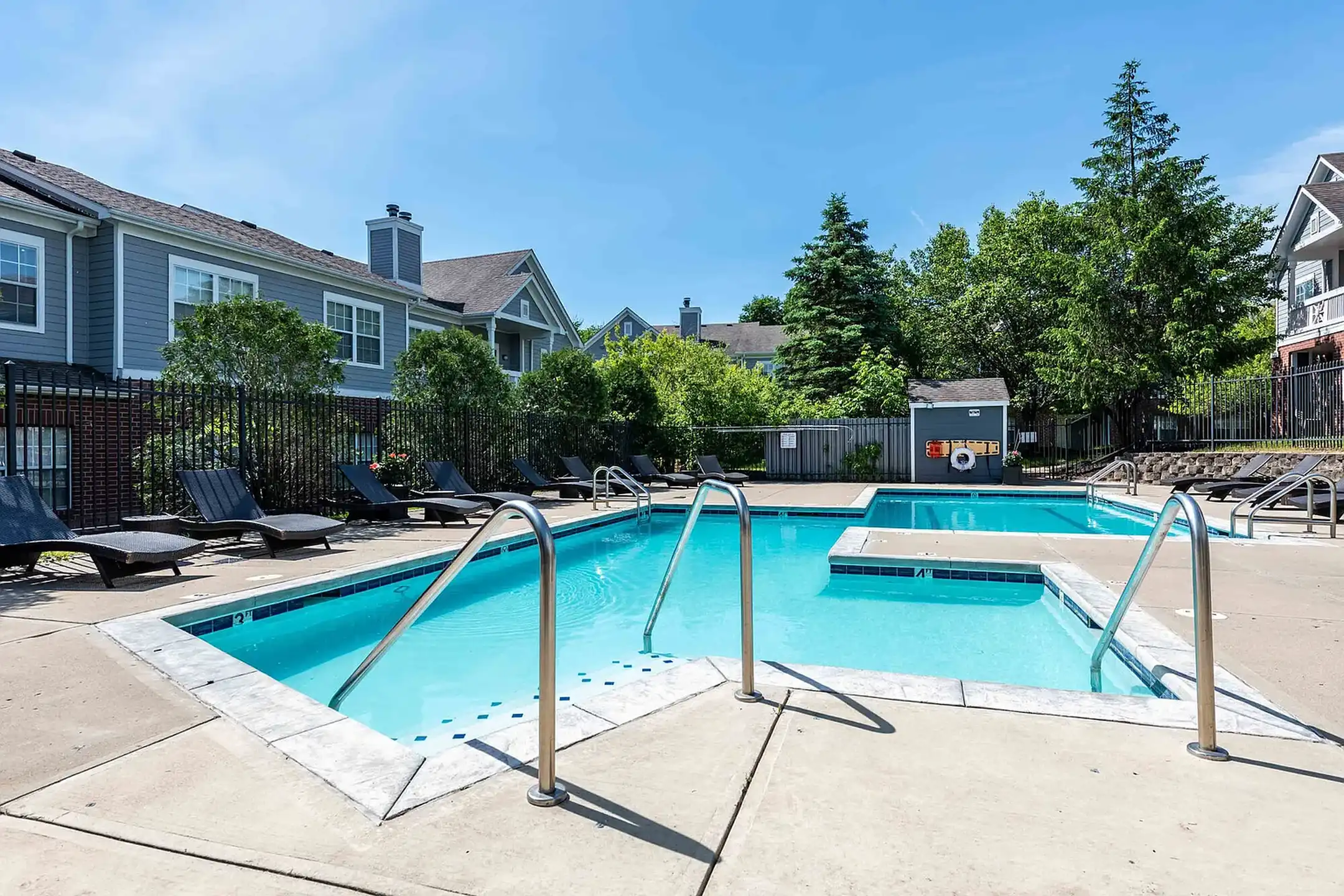 THE GRANDE RESERVE AT GEIST - Indianapolis, IN 46236 | ApartmentGuide.com