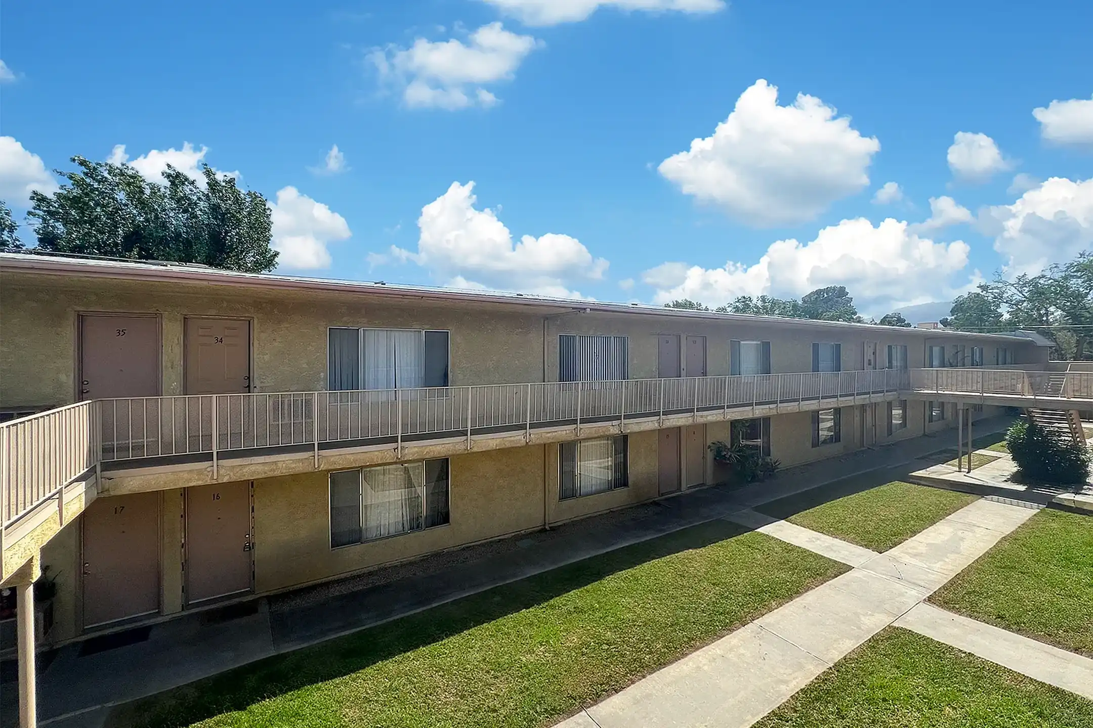 Shadow Park Apartments - Palmdale, CA 93550 | ApartmentGuide.com