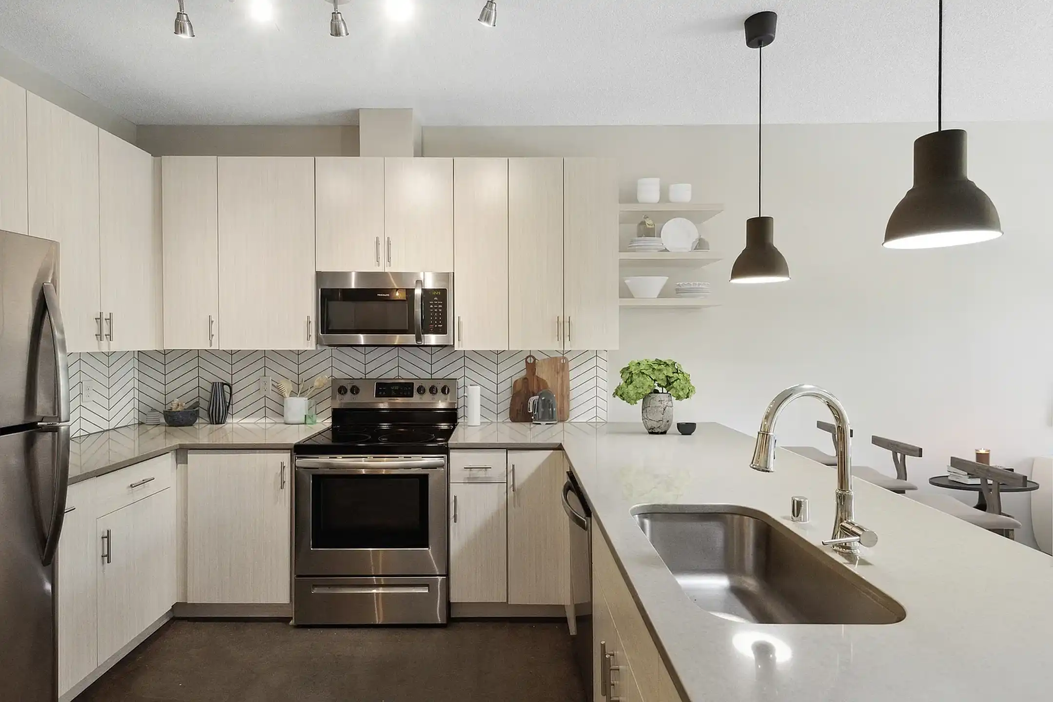 The Whit - Minneapolis, MN 55404 | ApartmentGuide.com
