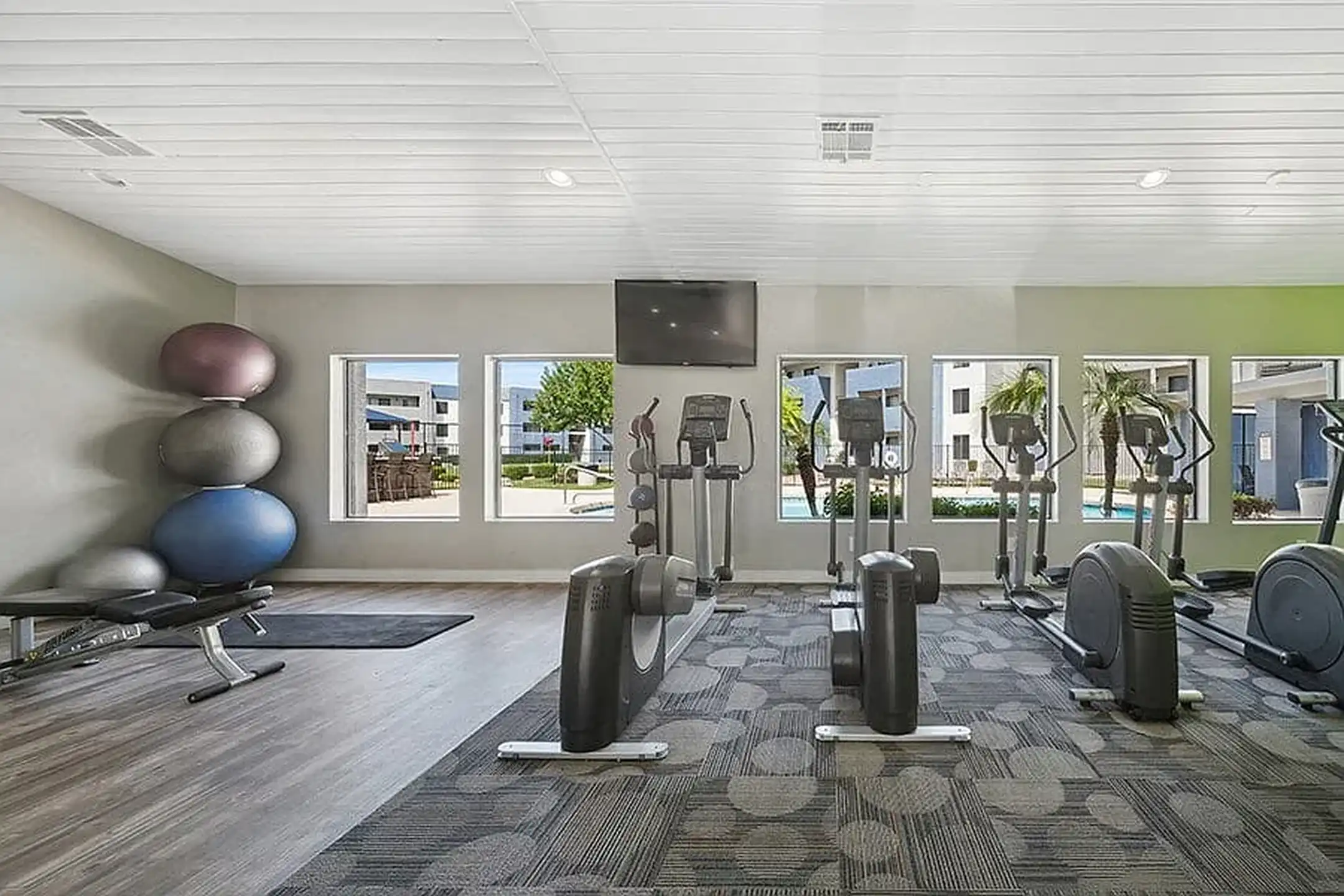 Saratoga Ridge - Phoenix, AZ 85022 | ApartmentGuide.com