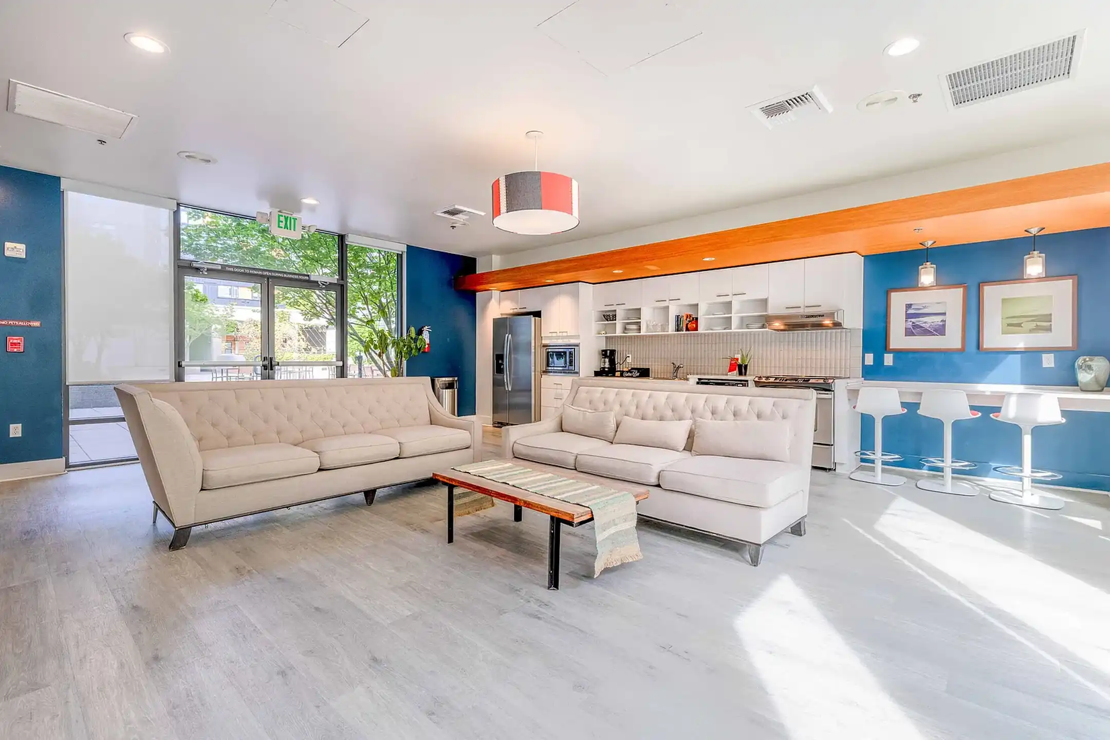 Circa Green Lake Apartments - Seattle, WA 98115 | ApartmentGuide.com