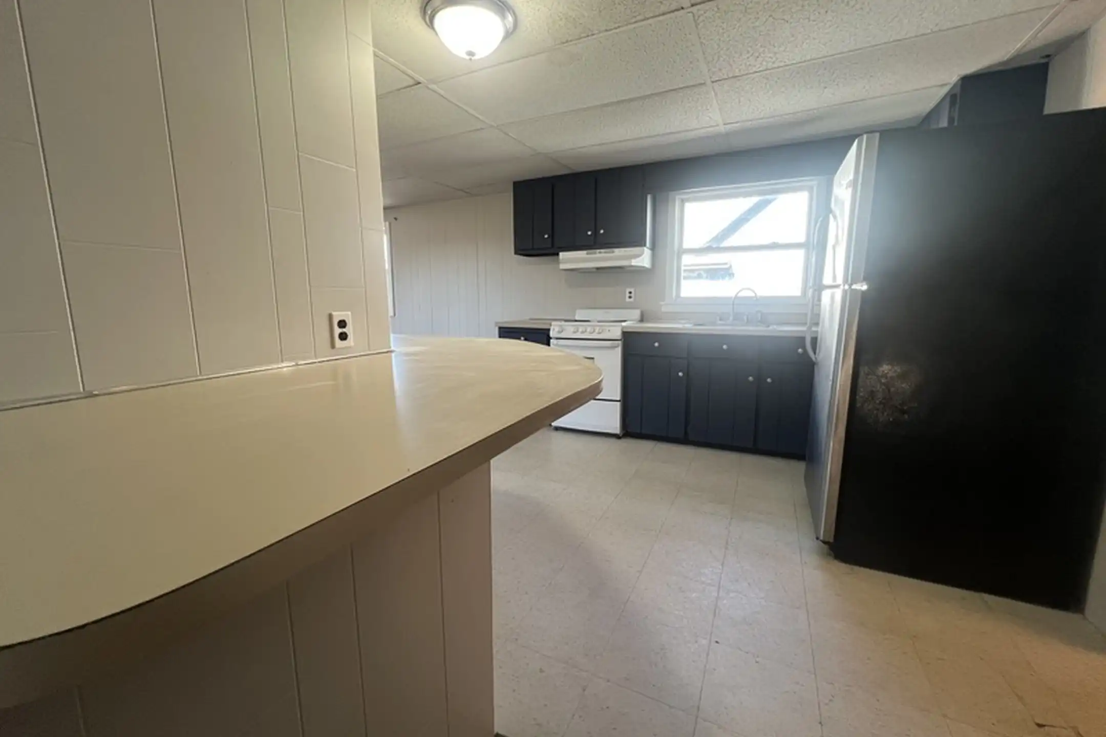 219 Purchase St unit 3F - Fall River, MA 02720 | ApartmentGuide.com