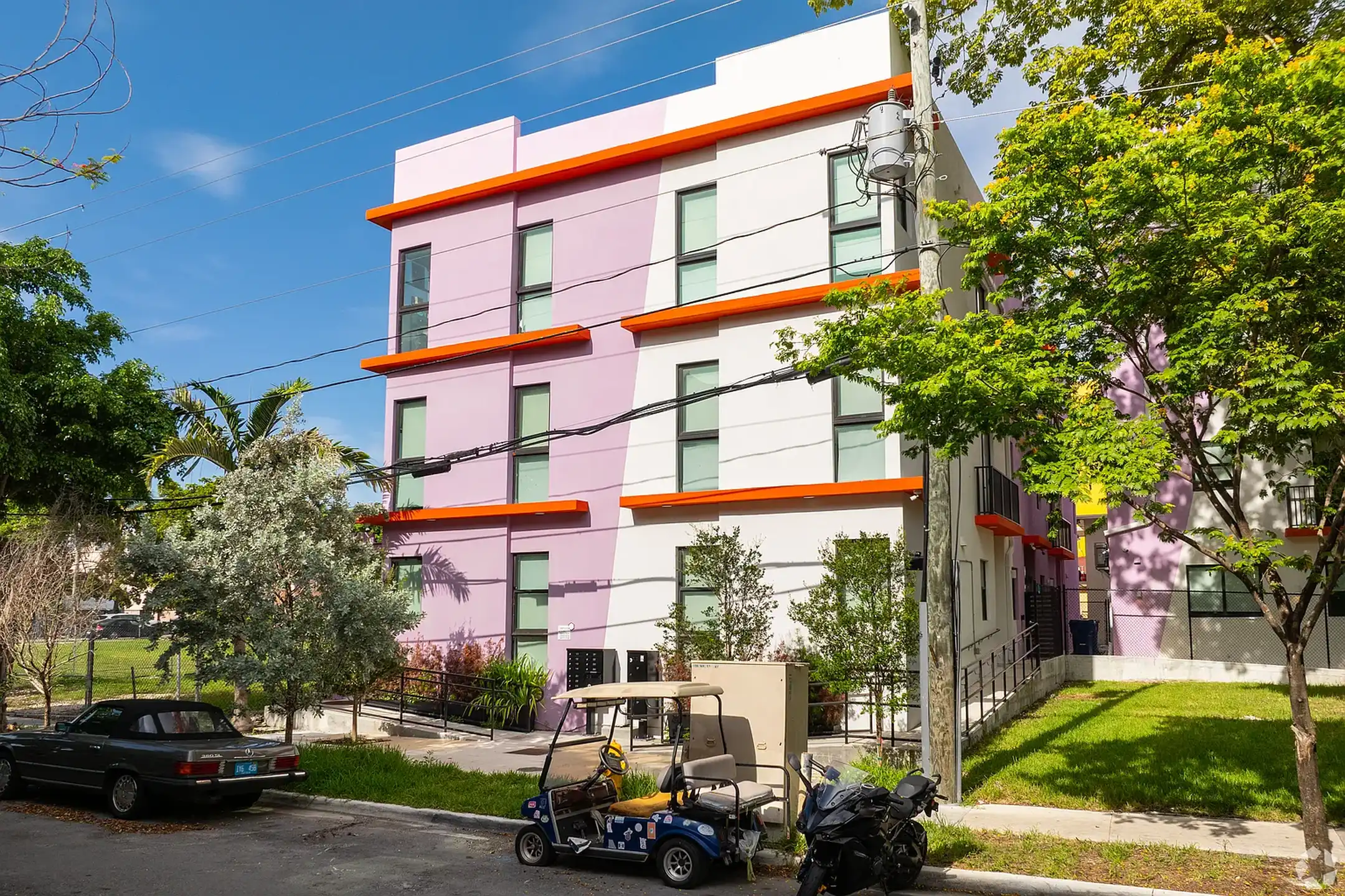 Plum Apartments - Miami, FL 33136 | ApartmentGuide.com