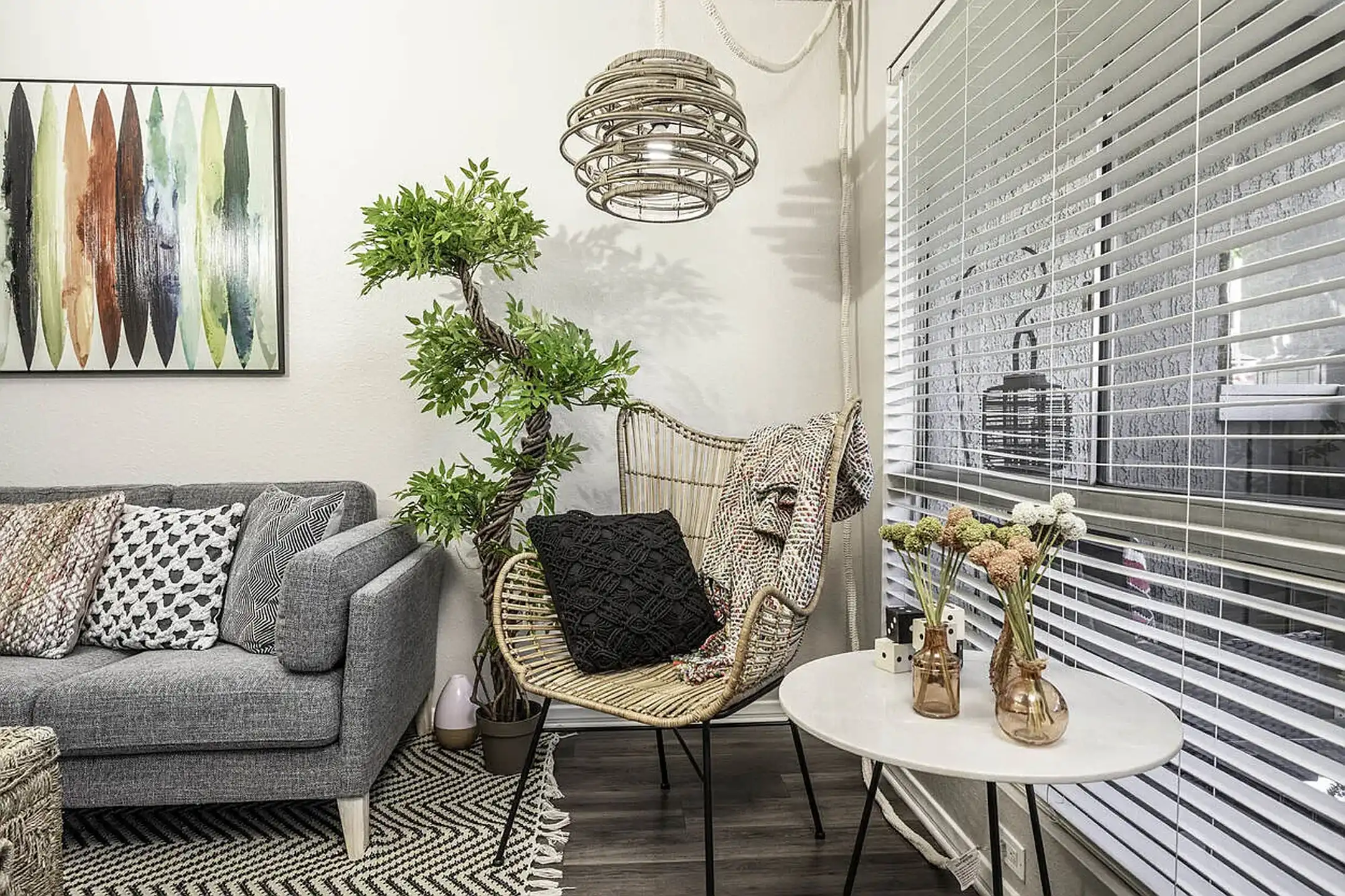 Axiom Tustin - Tustin, CA 92780 | ApartmentGuide.com