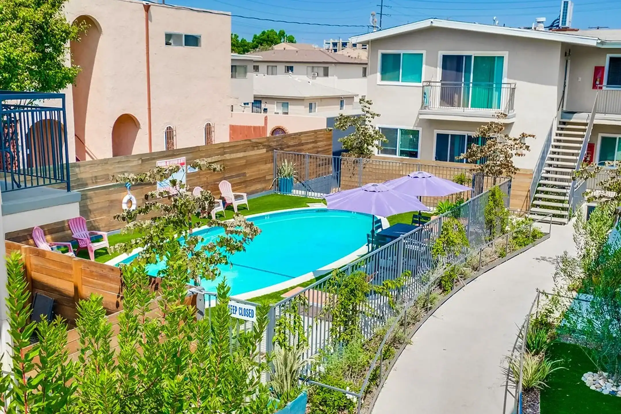 333 W Queen St - Inglewood, CA 90301 | ApartmentGuide.com