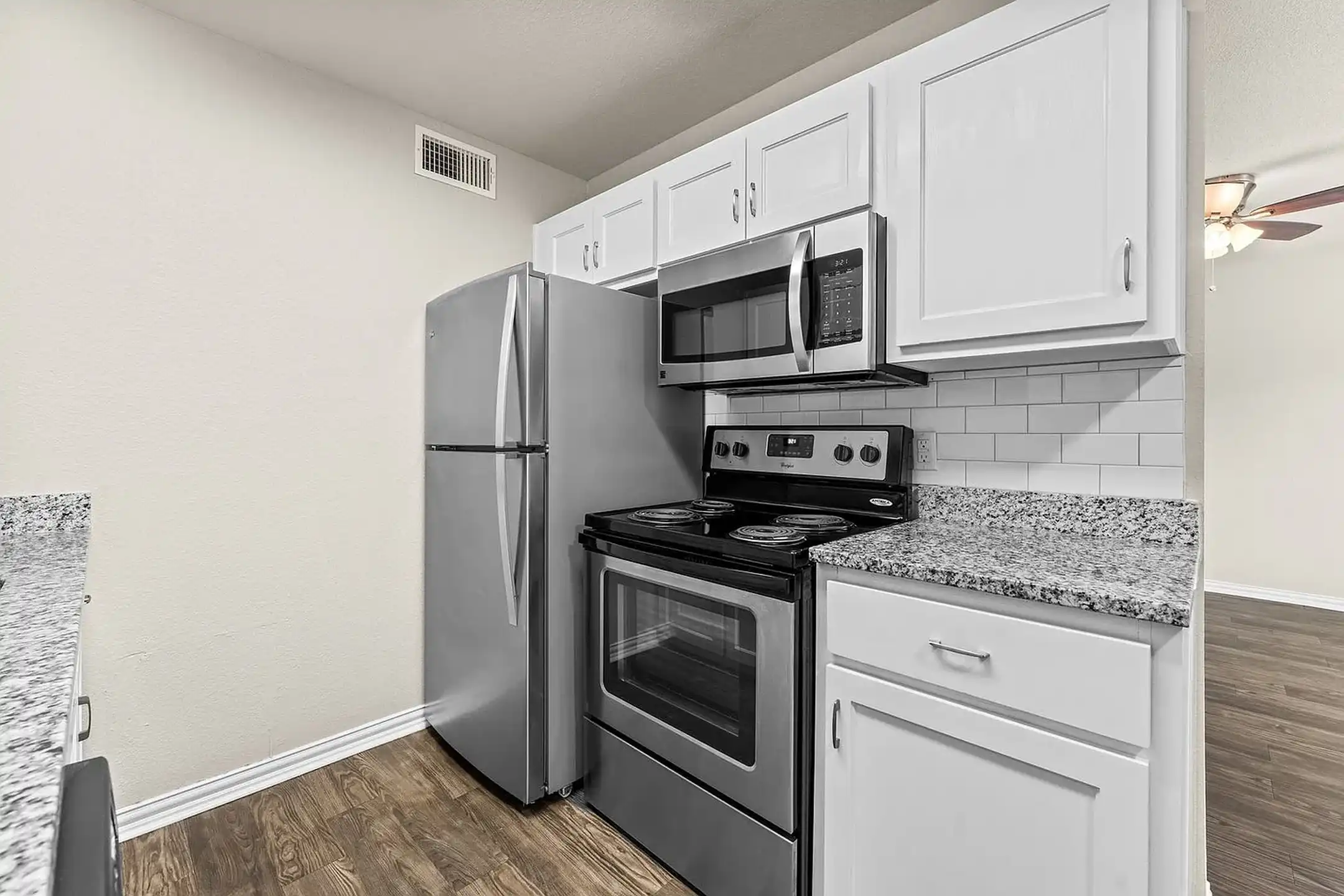 Car Mel Apartments - Waco, TX 76710 | ApartmentGuide.com