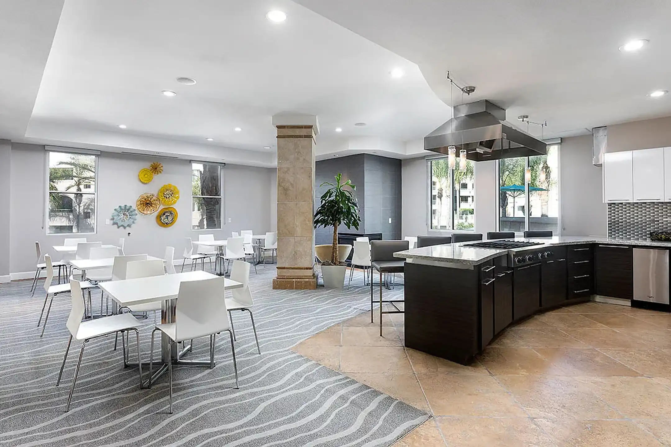 La Jolla Crossroads Apartments - San Diego, CA 92122 | ApartmentGuide.com