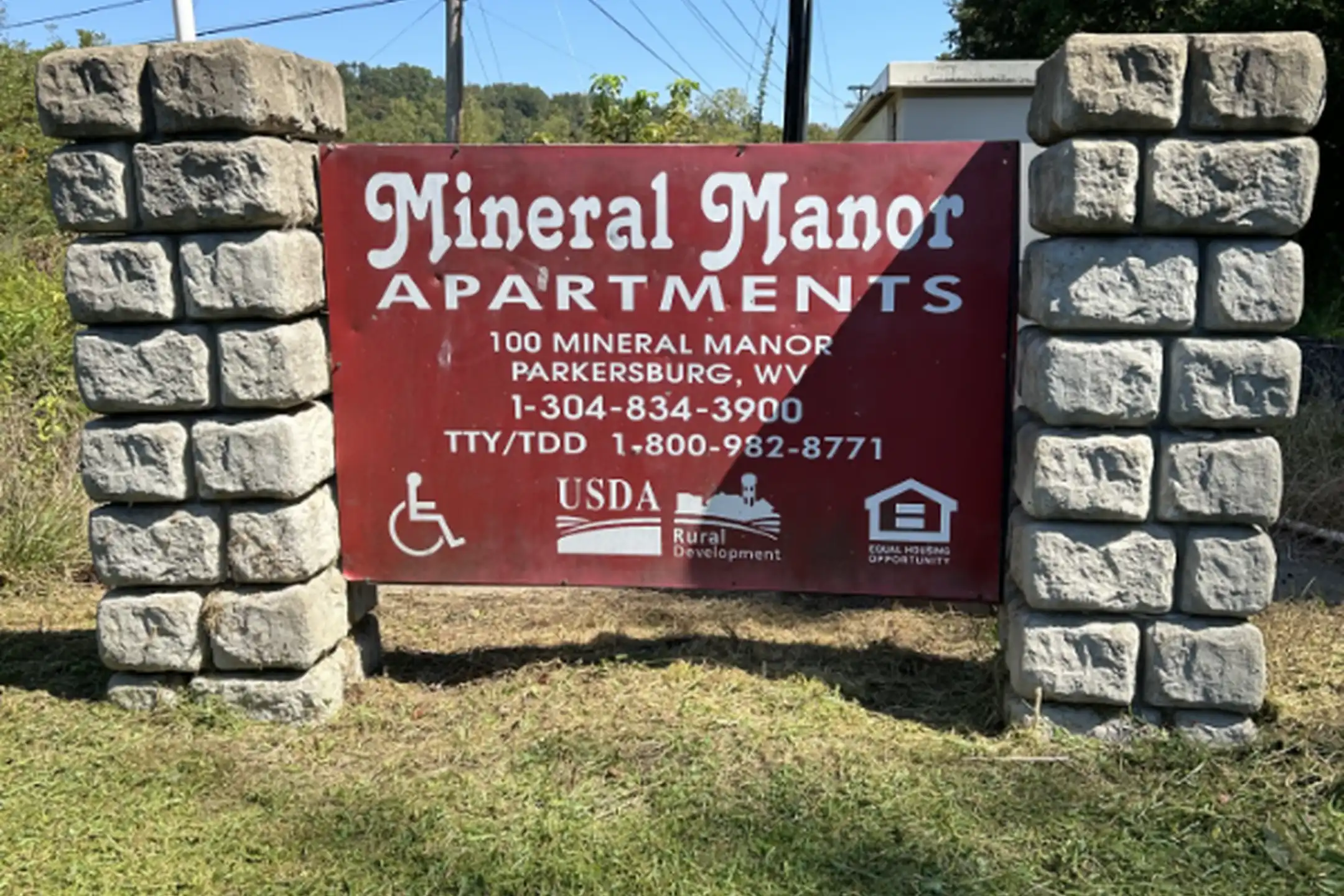100 Mineral Manor Way unit 02 - Parkersburg, WV 26101 | ApartmentGuide.com