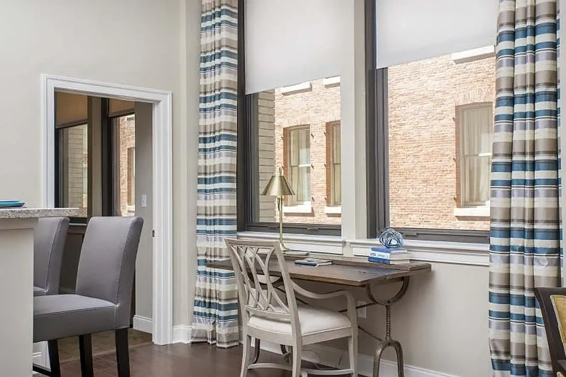 26 Calvert - Baltimore, MD 21202 | ApartmentGuide.com