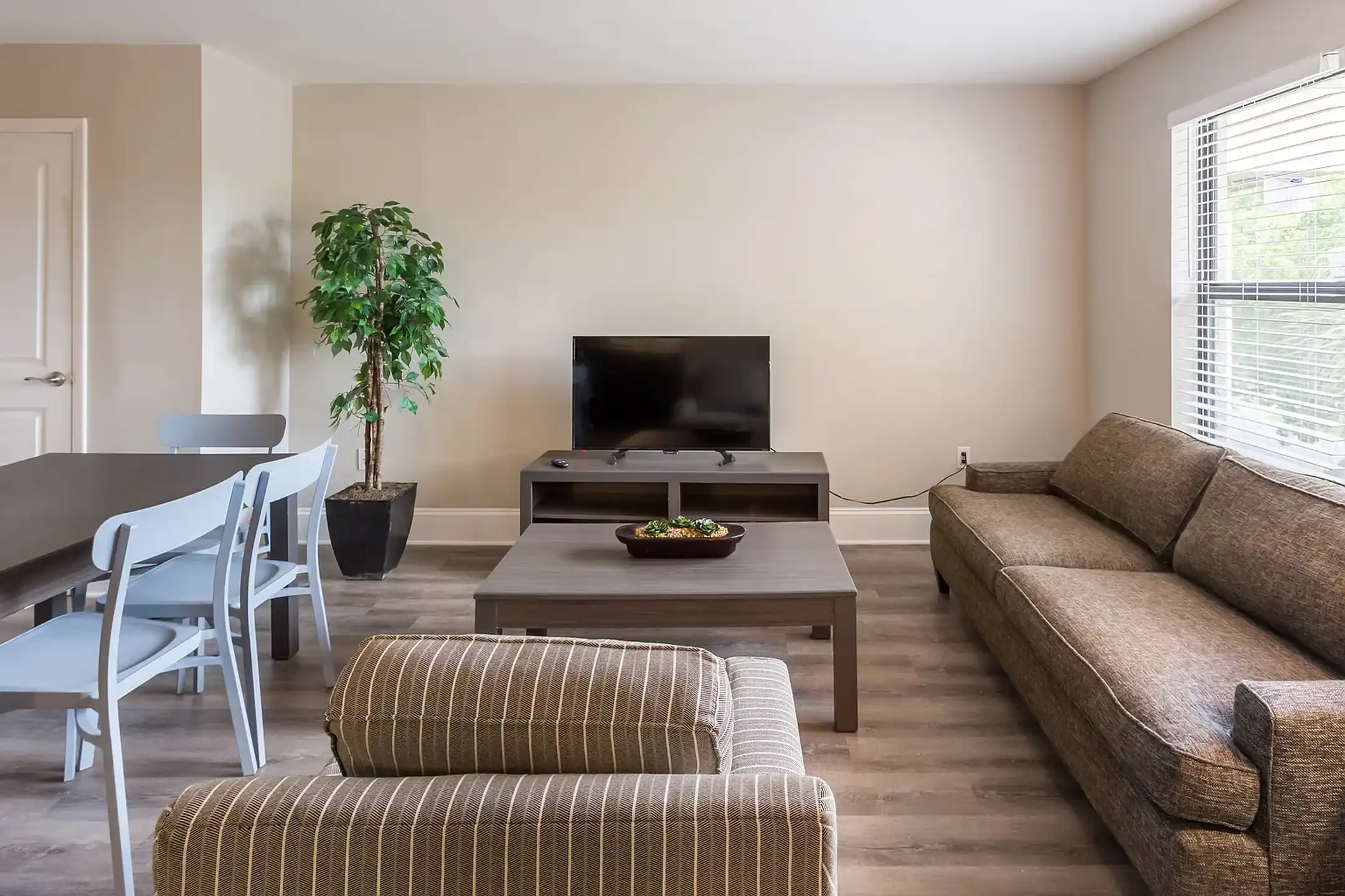 Halcyon - Hollywood, FL 33024 | ApartmentGuide.com