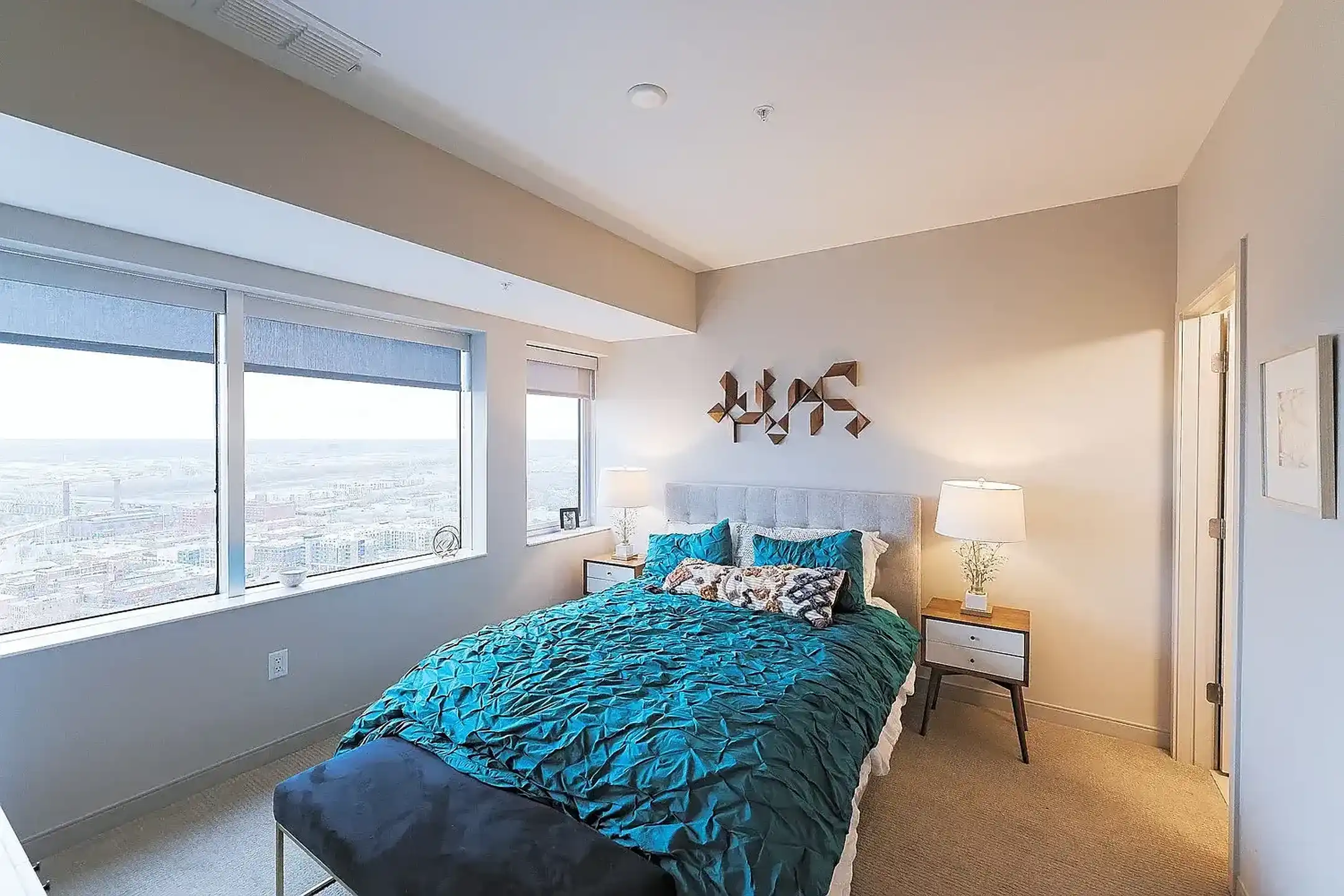 Commerce Tower - Kansas City, MO 64105 | ApartmentGuide.com