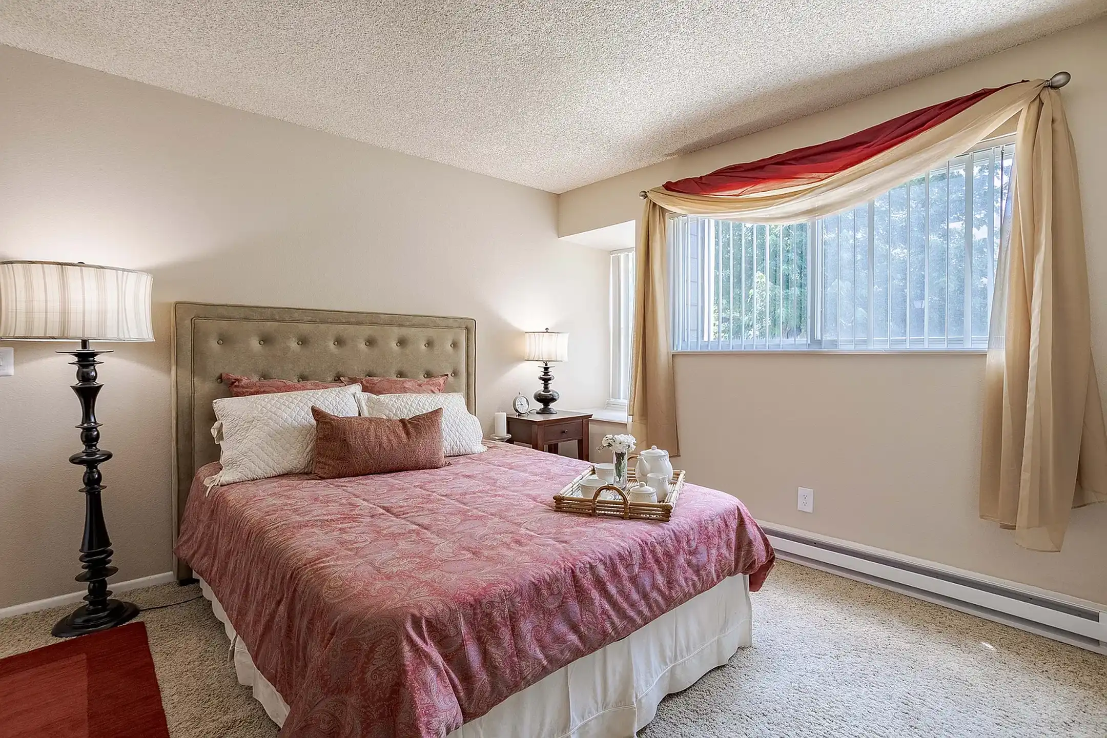 The Knolls at Sweetgrass - Colorado Springs, CO 80904 | ApartmentGuide.com