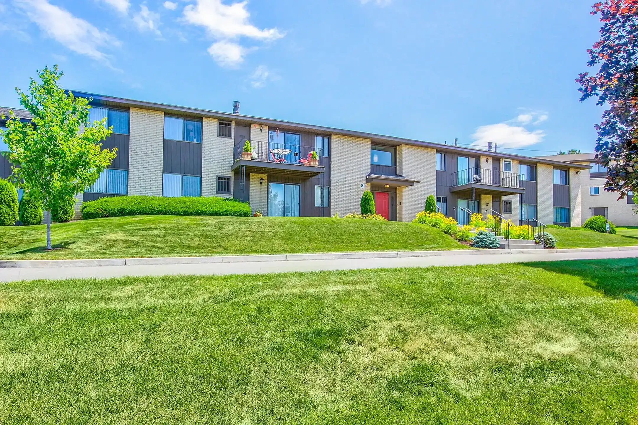 Rolling Ridge - Latham, NY 12110 | ApartmentGuide.com