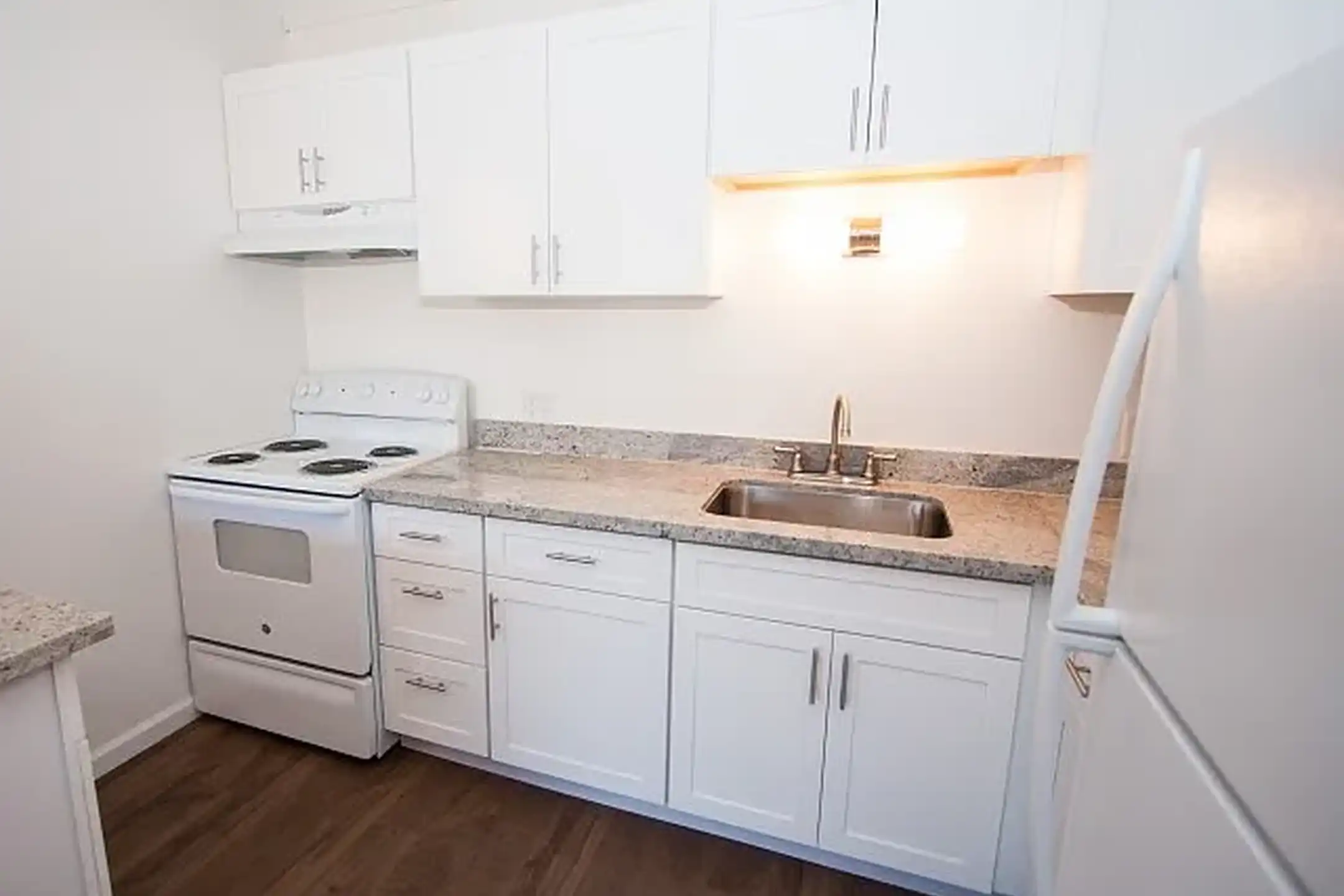 Sands Studio Apartments - Sunnyvale, CA 94085 | ApartmentGuide.com