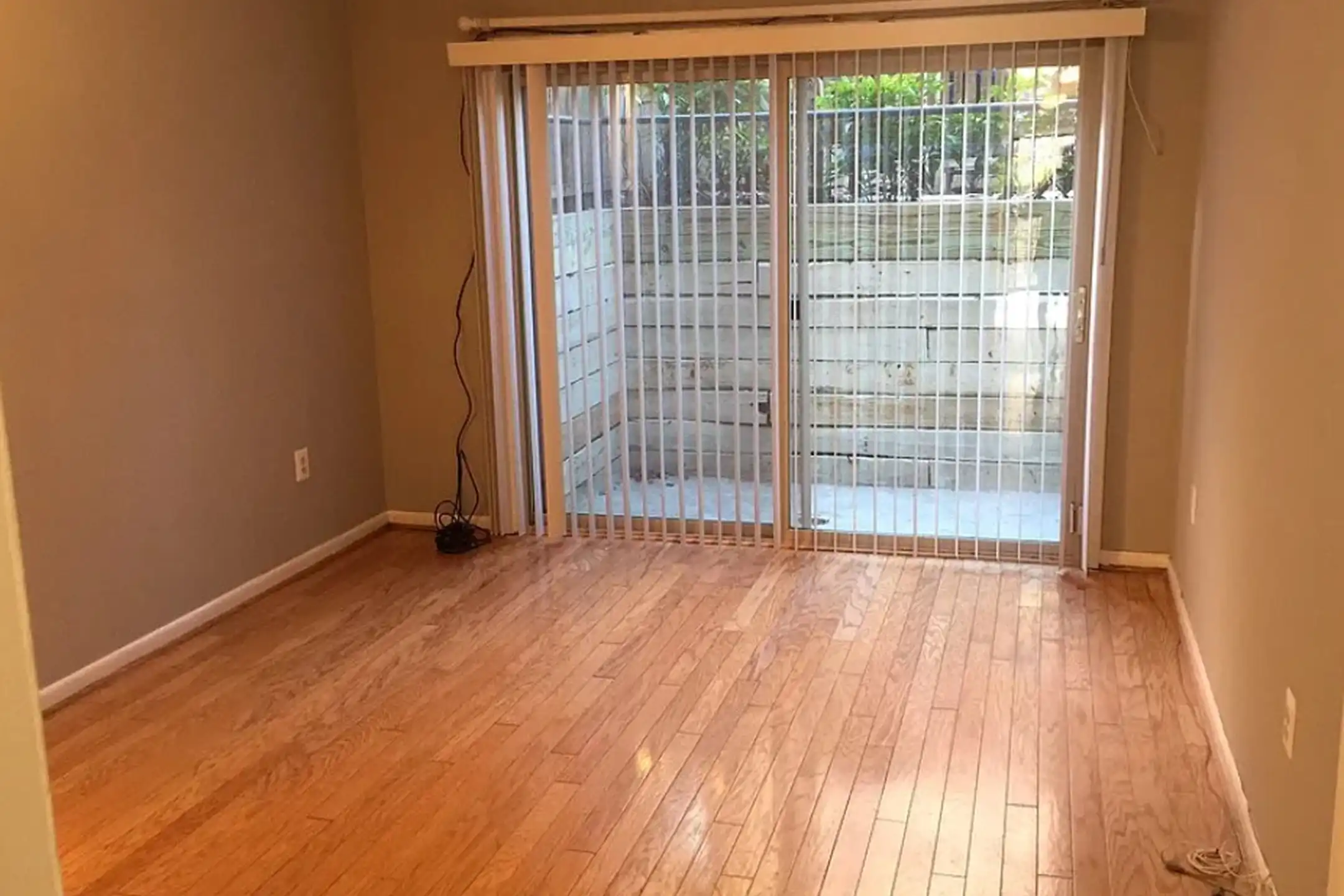 1729 Newton St NW unit B - Washington, DC 20010 | ApartmentGuide.com