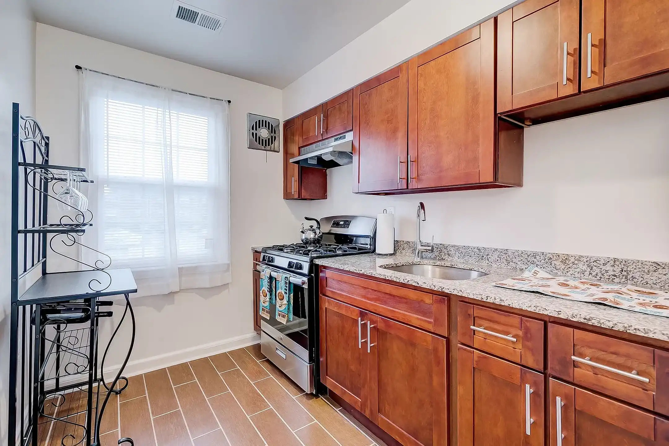 Loch Raven Village Apartments - Towson, MD 21286 | ApartmentGuide.com