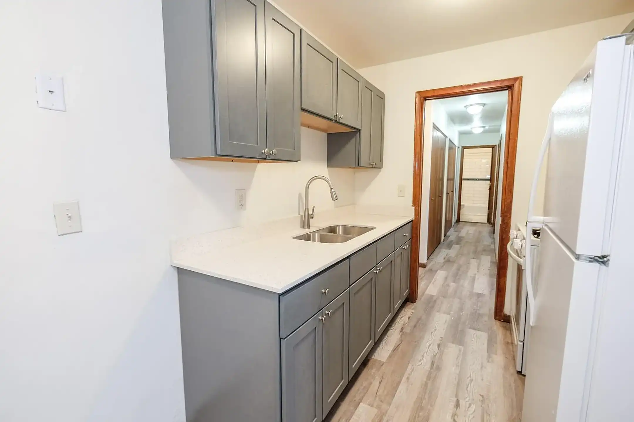 Cedar Commons - Richfield, MN 55423 | ApartmentGuide.com