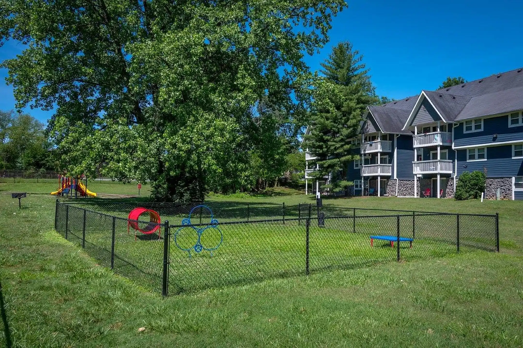 Mallards Landing Apartment Home - Nashville, TN 37211 | ApartmentGuide.com