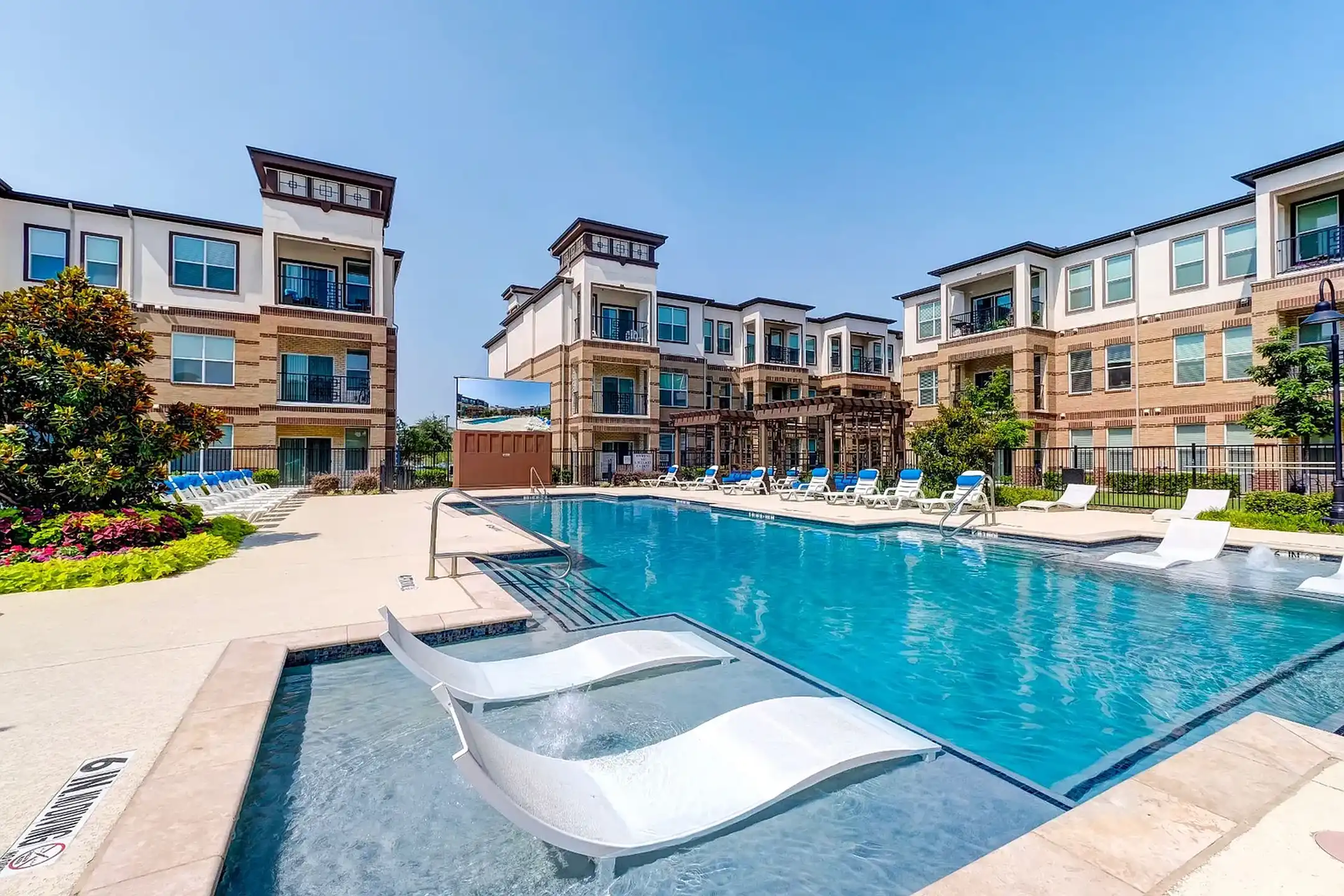 McKinney Square Apartments - McKinney, TX 75070 | ApartmentGuide.com