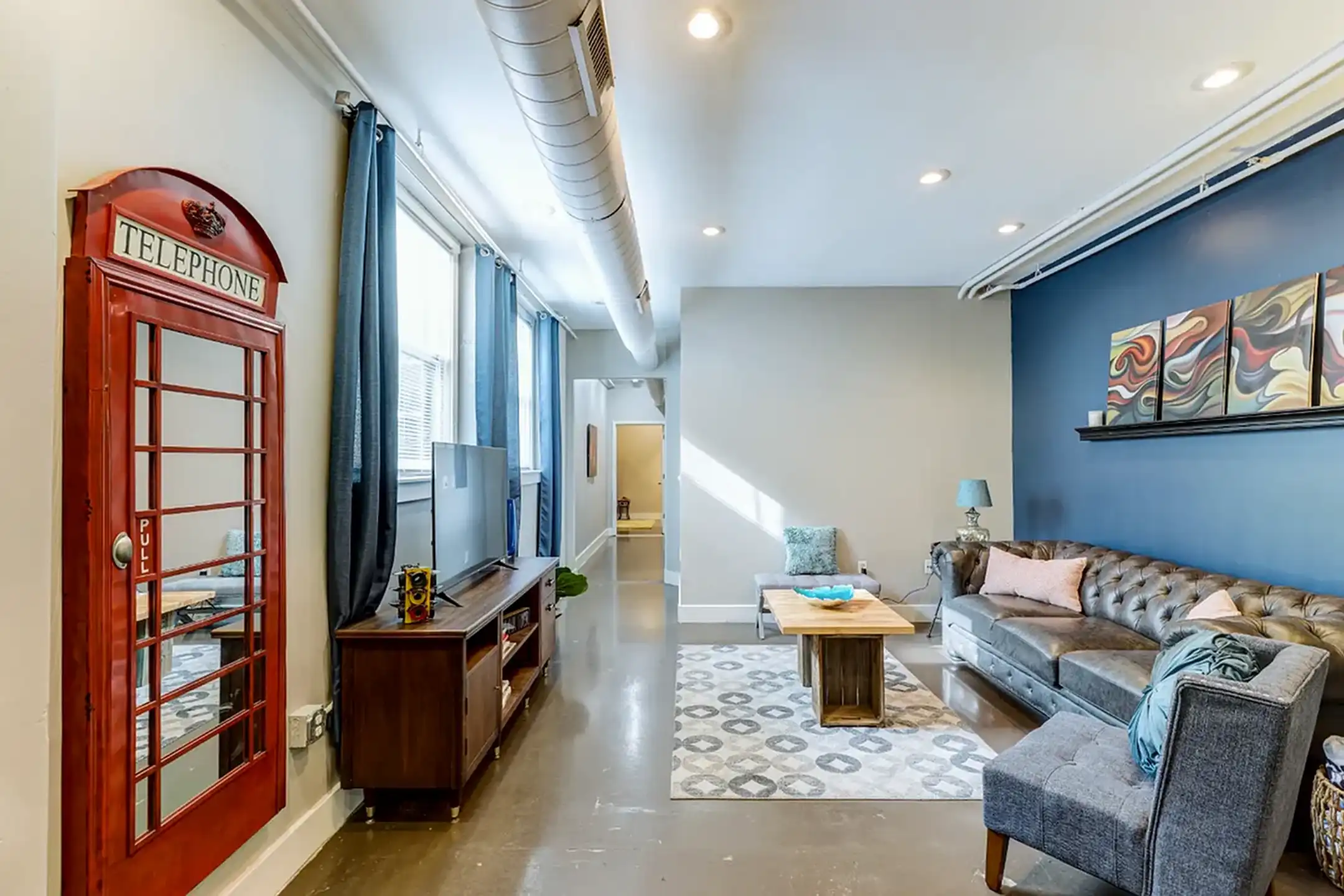 Wilhoit Plaza Lofts - Springfield, MO 65806 | ApartmentGuide.com