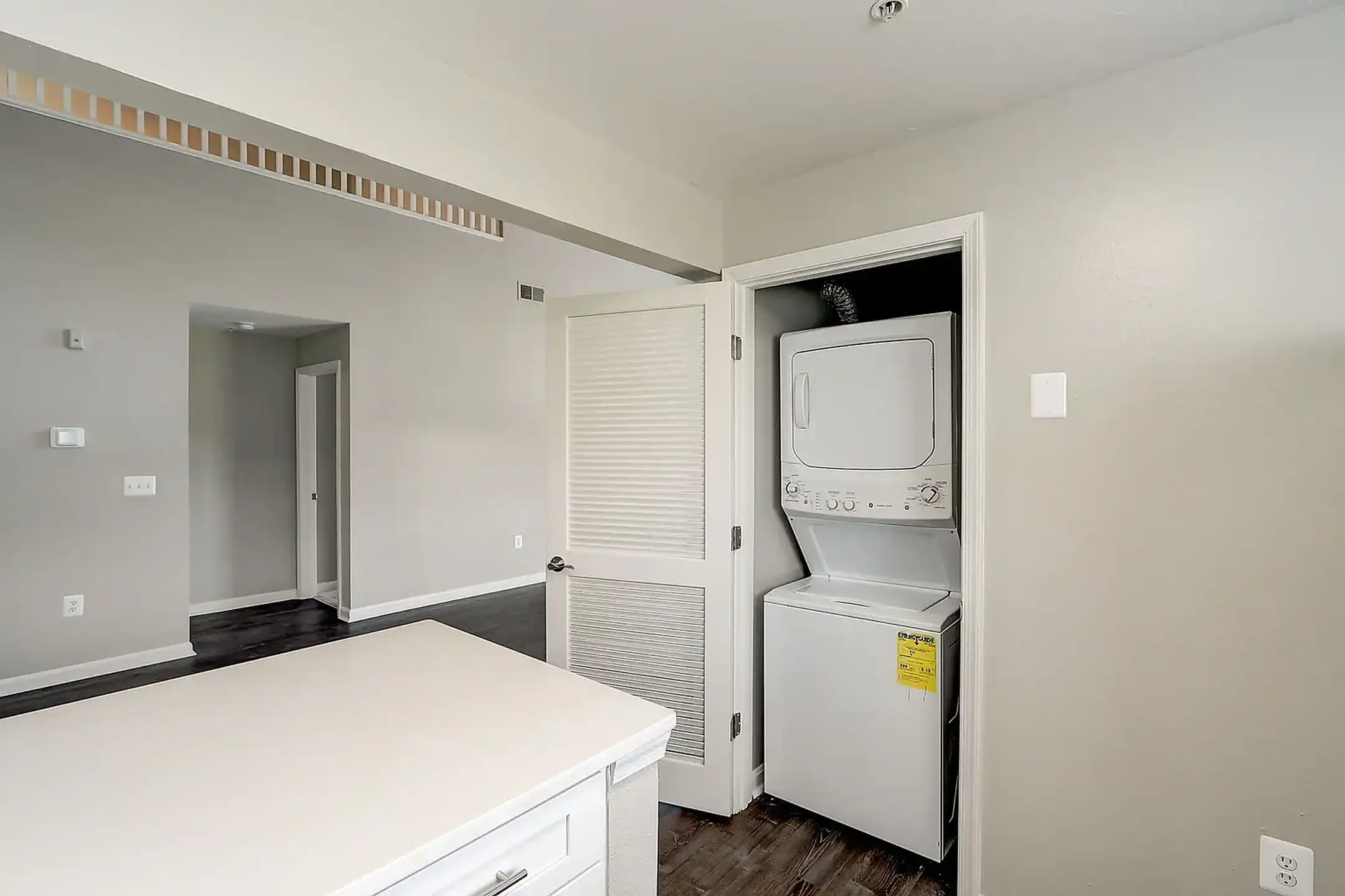 Ashford Meadows - Herndon, VA 20171 | ApartmentGuide.com