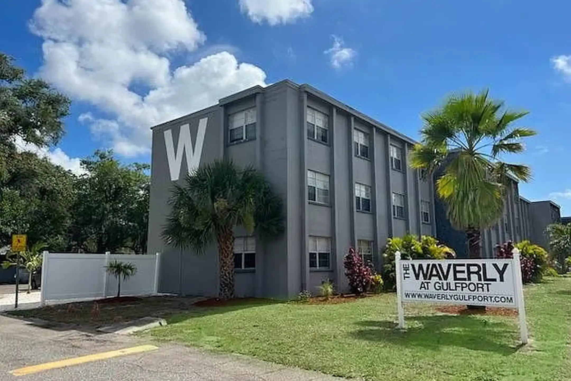 The Waverly at Gulfport - Saint Petersburg, FL 33711 | ApartmentGuide.com