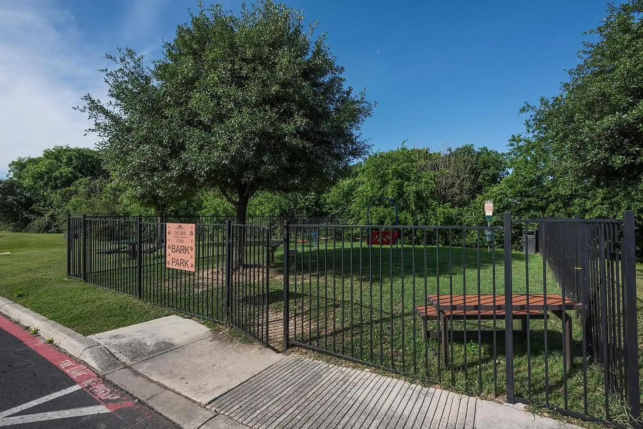 Oxford at Tech Ridge - Austin, TX 78753 | ApartmentGuide.com
