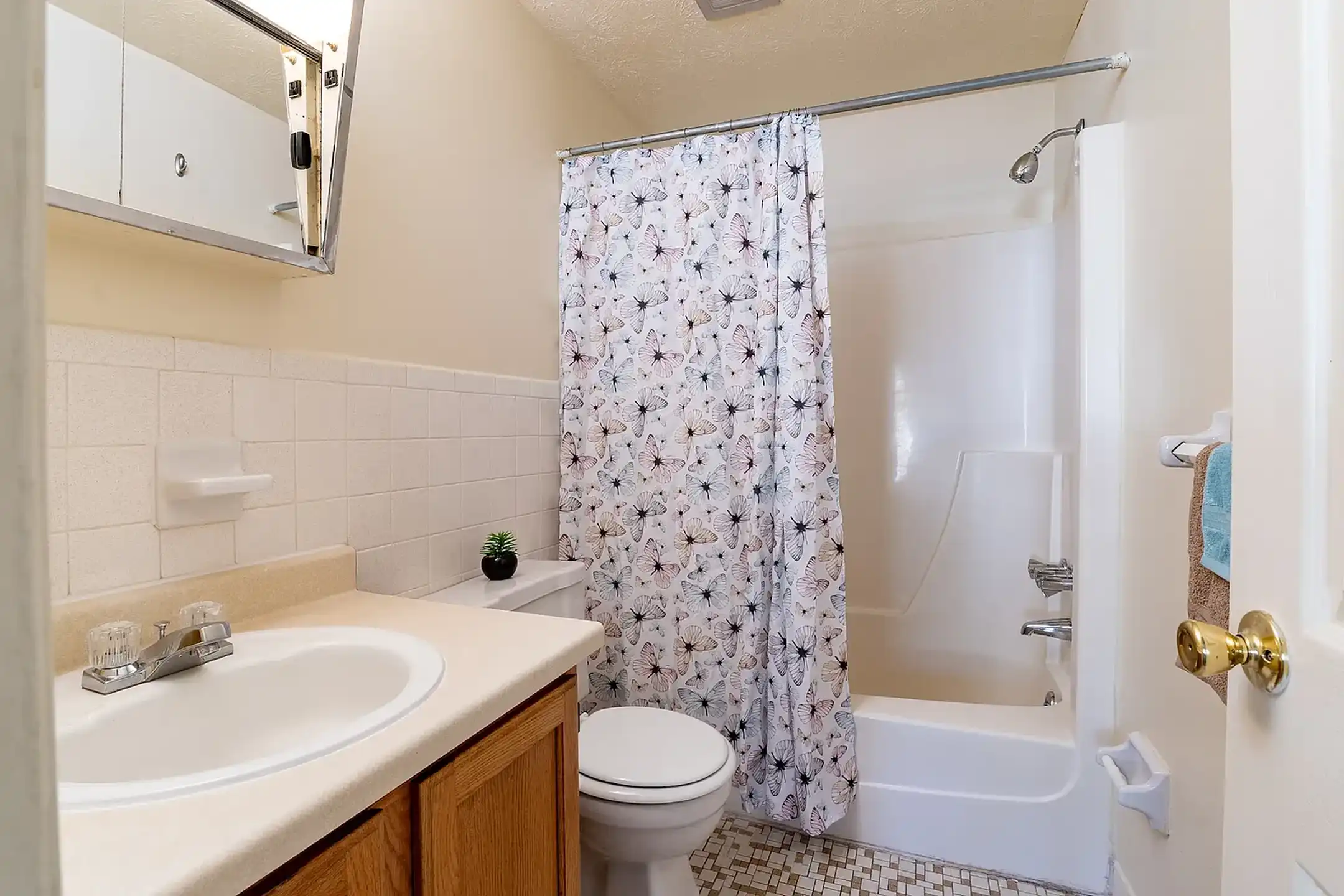 Chili Commons - North Chili, NY 14514 | ApartmentGuide.com