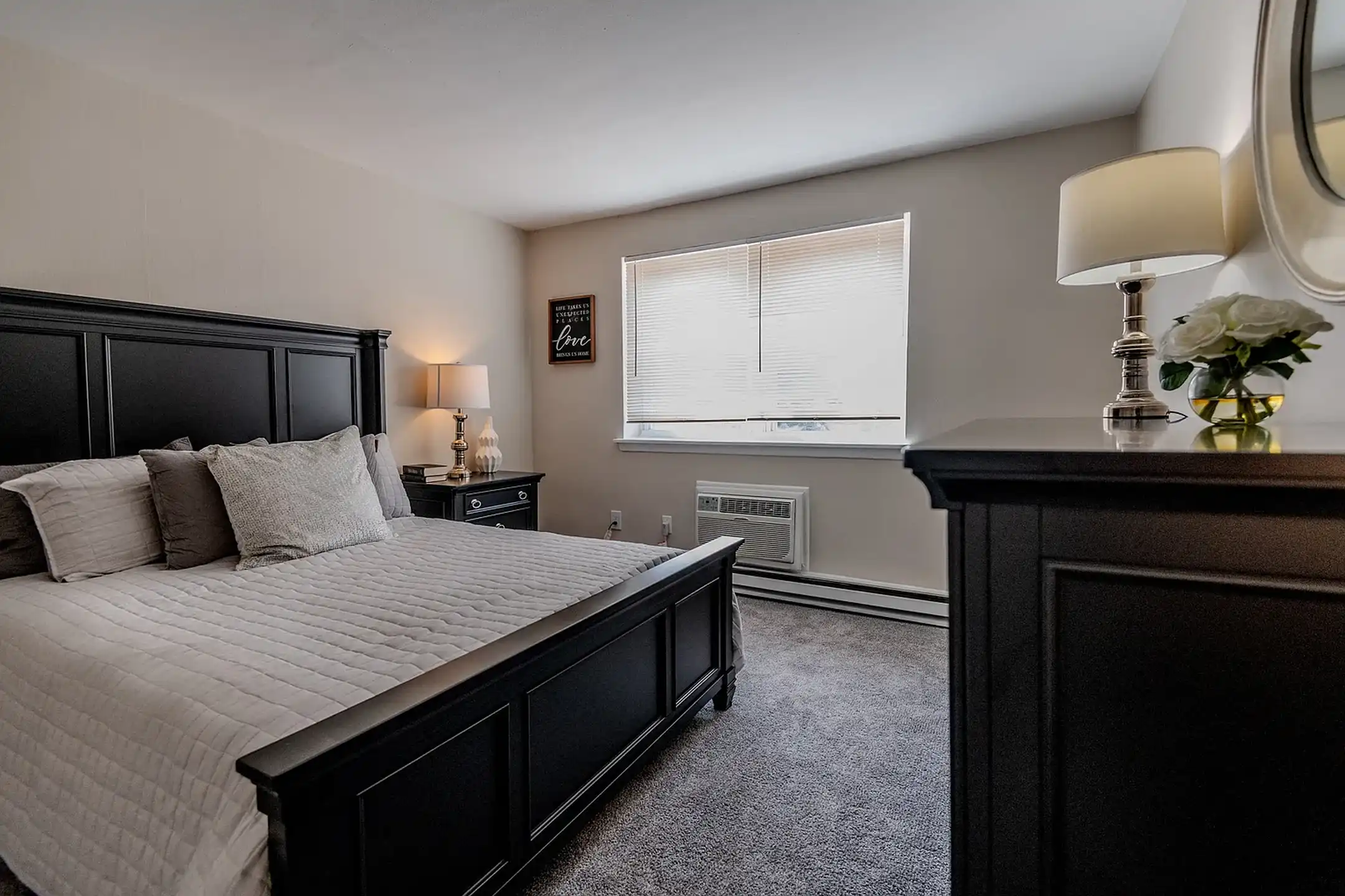 Glen Hollow - Croydon, PA 19021 | ApartmentGuide.com