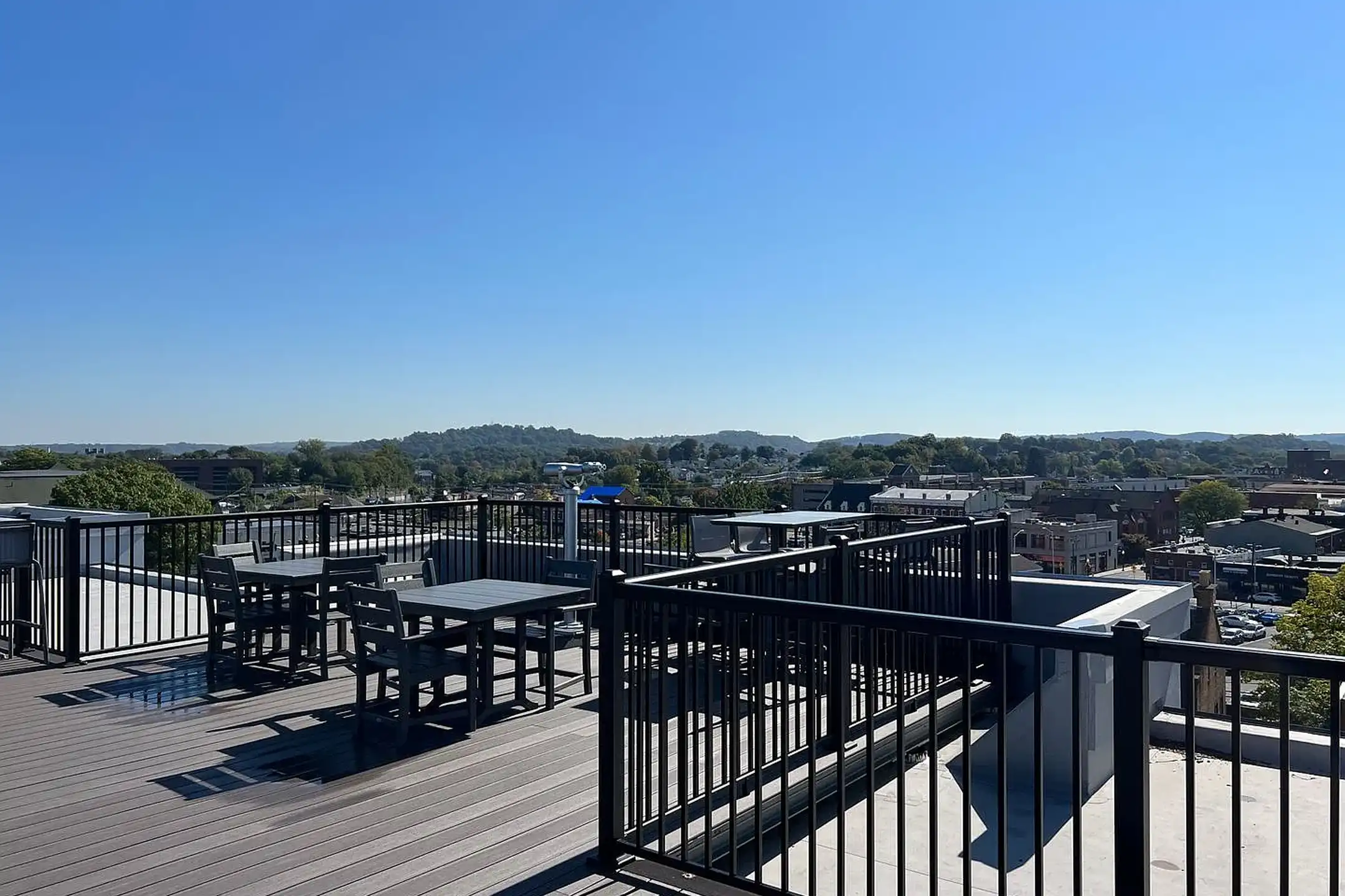 Brookview Commons West - Danbury, CT 06810 | ApartmentGuide.com