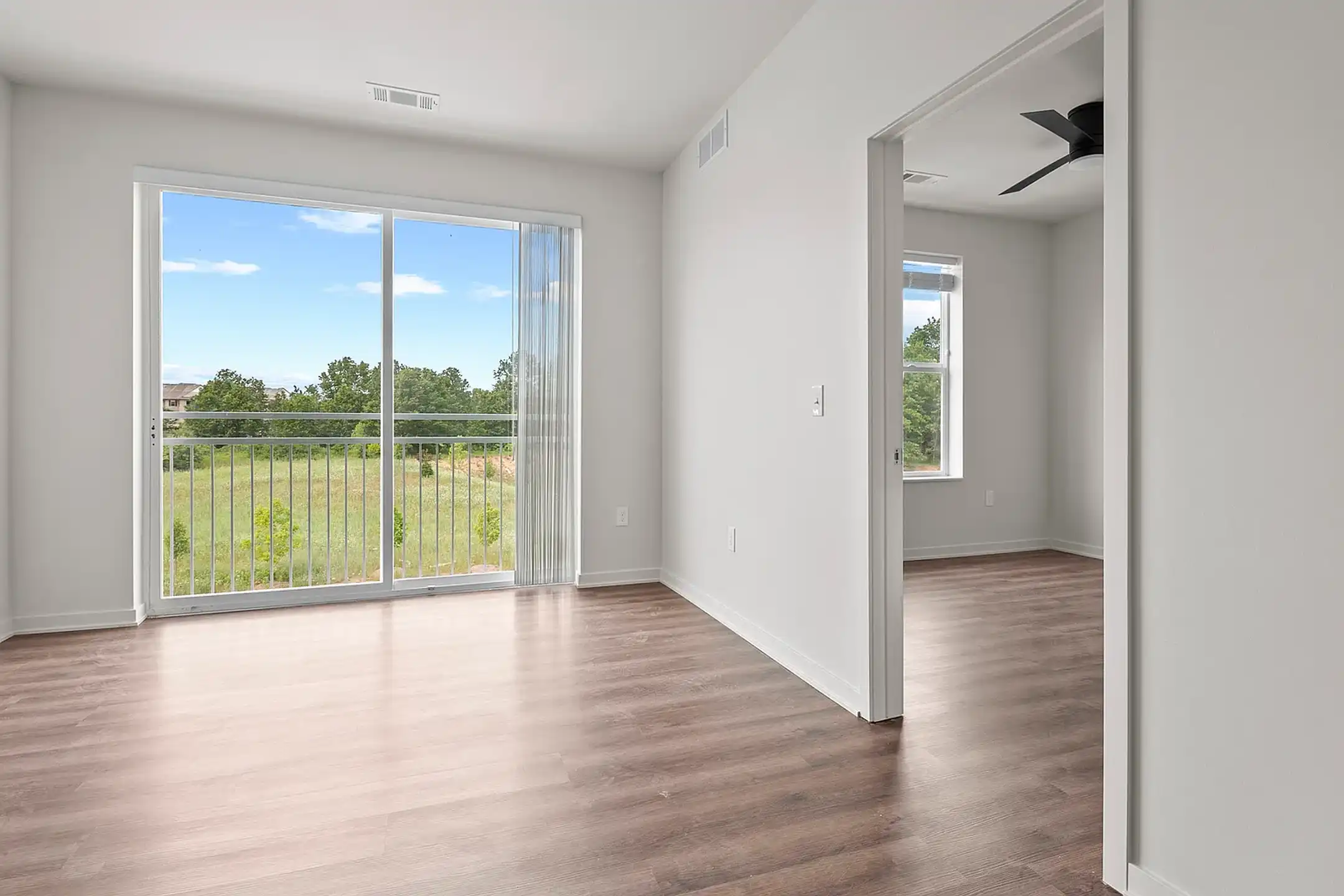 Flats at Carriage Commons - Traverse City, MI 49686 | ApartmentGuide.com