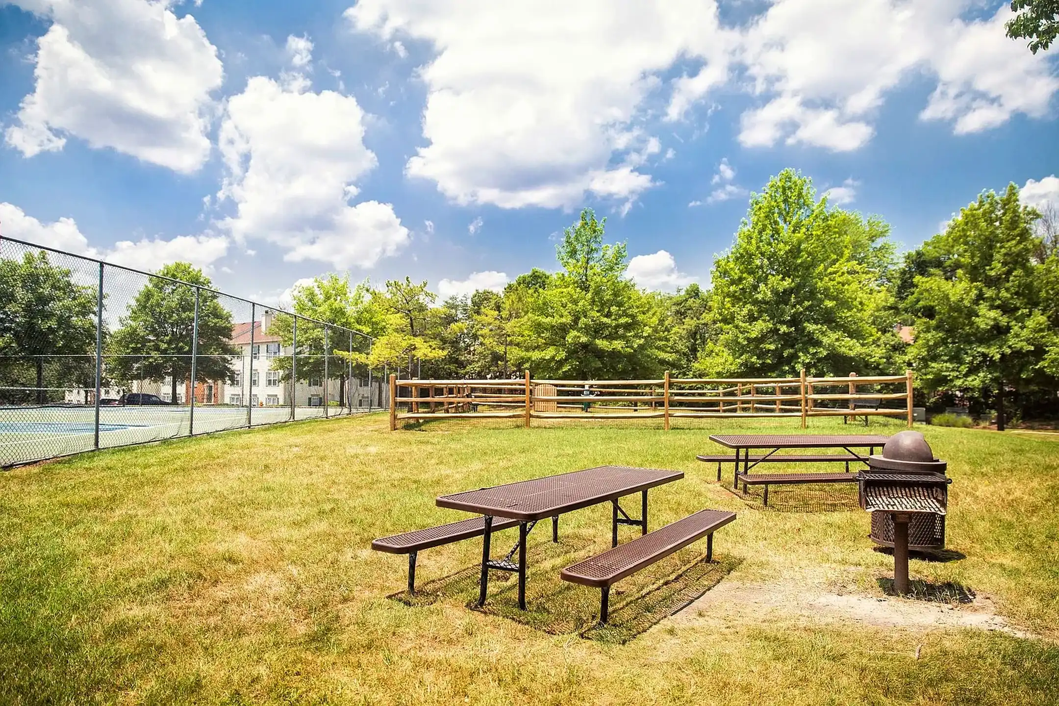 The Village at Elkridge - Elkridge, MD 21075 | ApartmentGuide.com