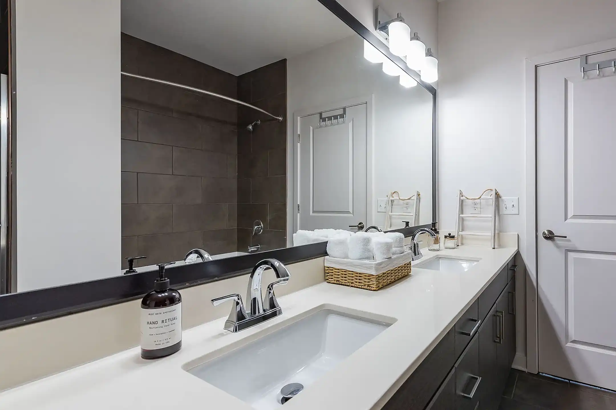 Station R Apartments - Atlanta, GA 30307 | ApartmentGuide.com