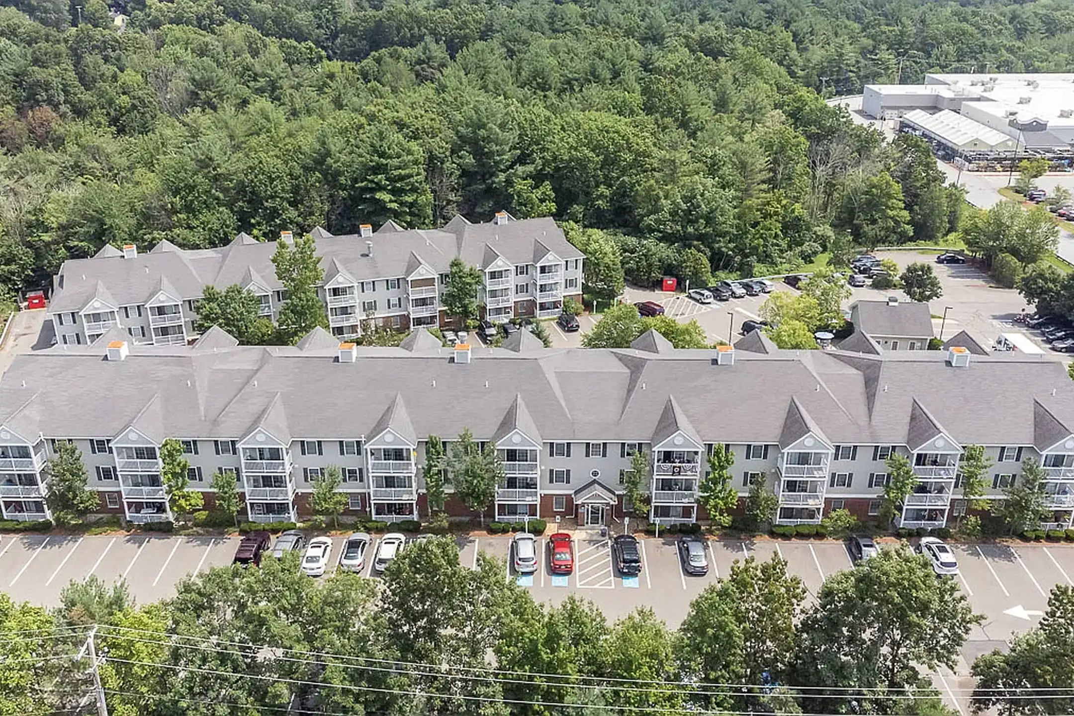 Carlton Oaks - Salem, NH 03079 | ApartmentGuide.com