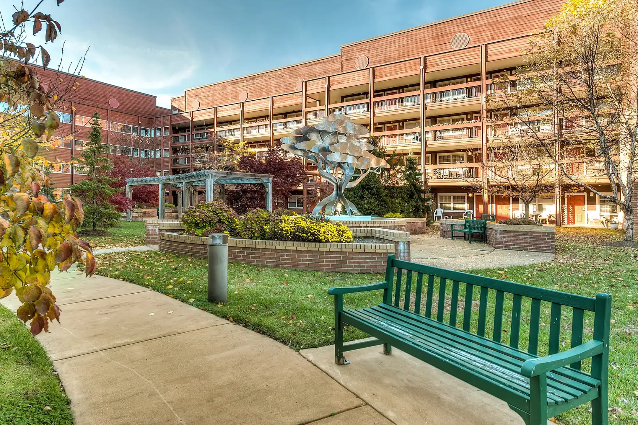 Clinton Manor - Clinton, MD 20735 | ApartmentGuide.com