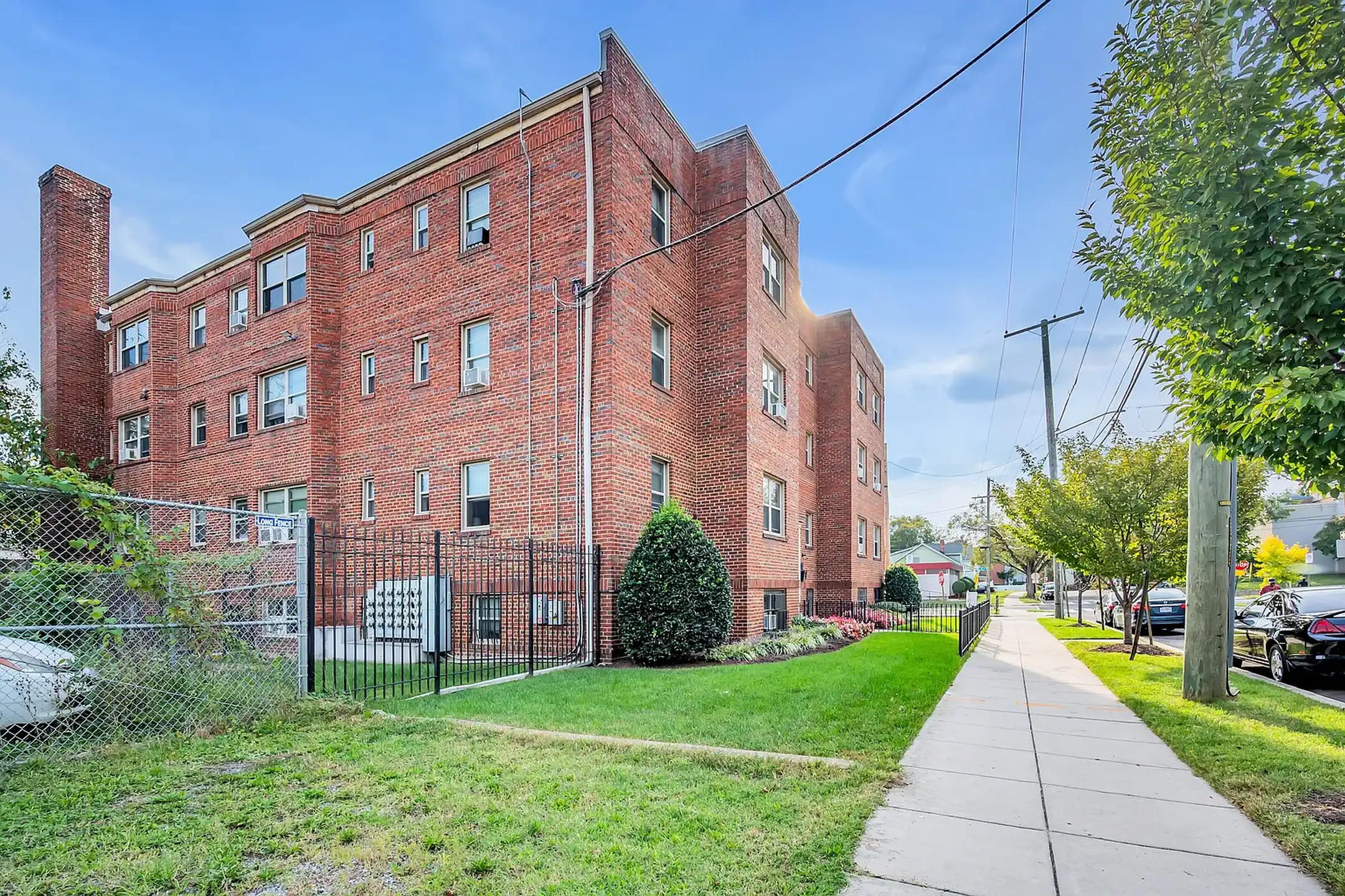 1811 Irving Street NE - Washington, DC 20018 | ApartmentGuide.com