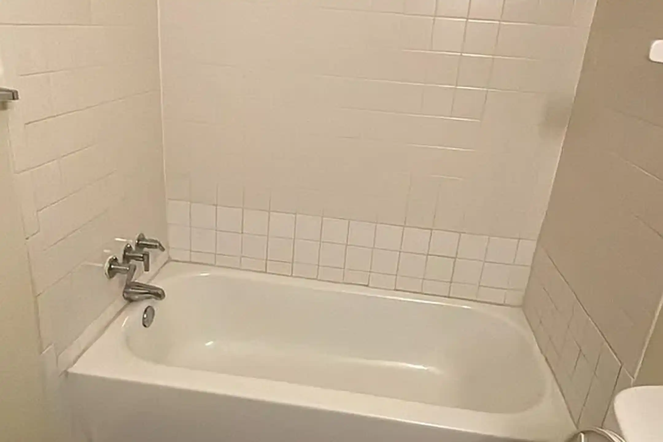 Quail Ridge Aparments - Davison, MI 48423 | ApartmentGuide.com