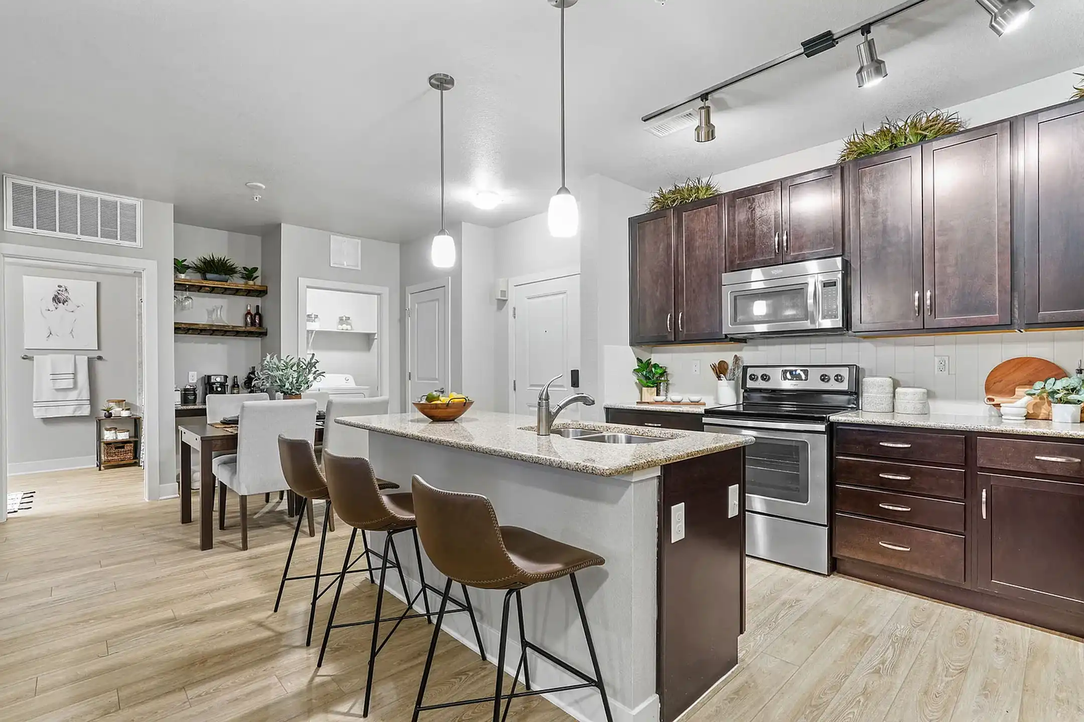 Regency Ridgegate - Lone Tree, CO 80124 | ApartmentGuide.com