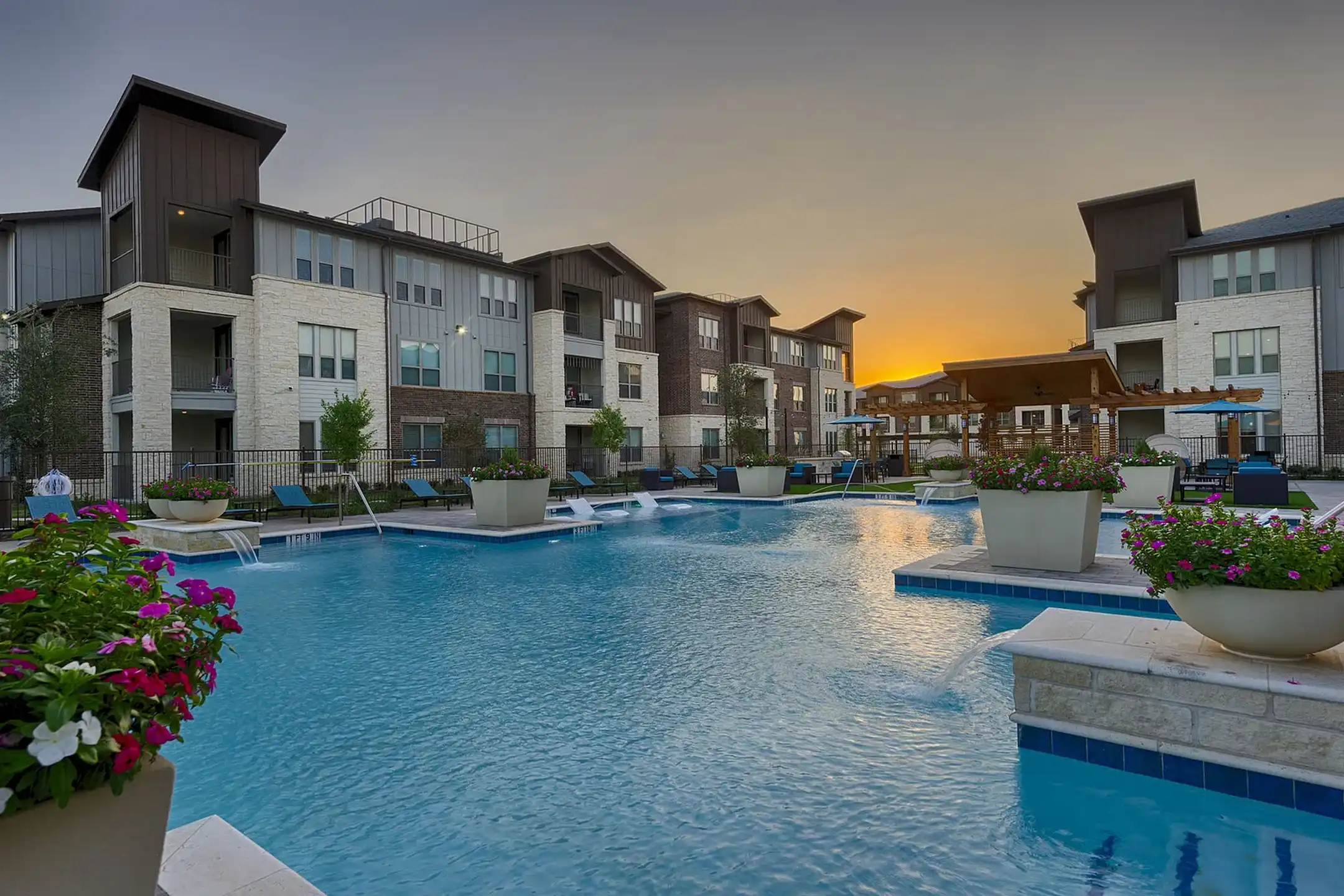 Braxton at Tamarron - Katy, TX 77494 | ApartmentGuide.com