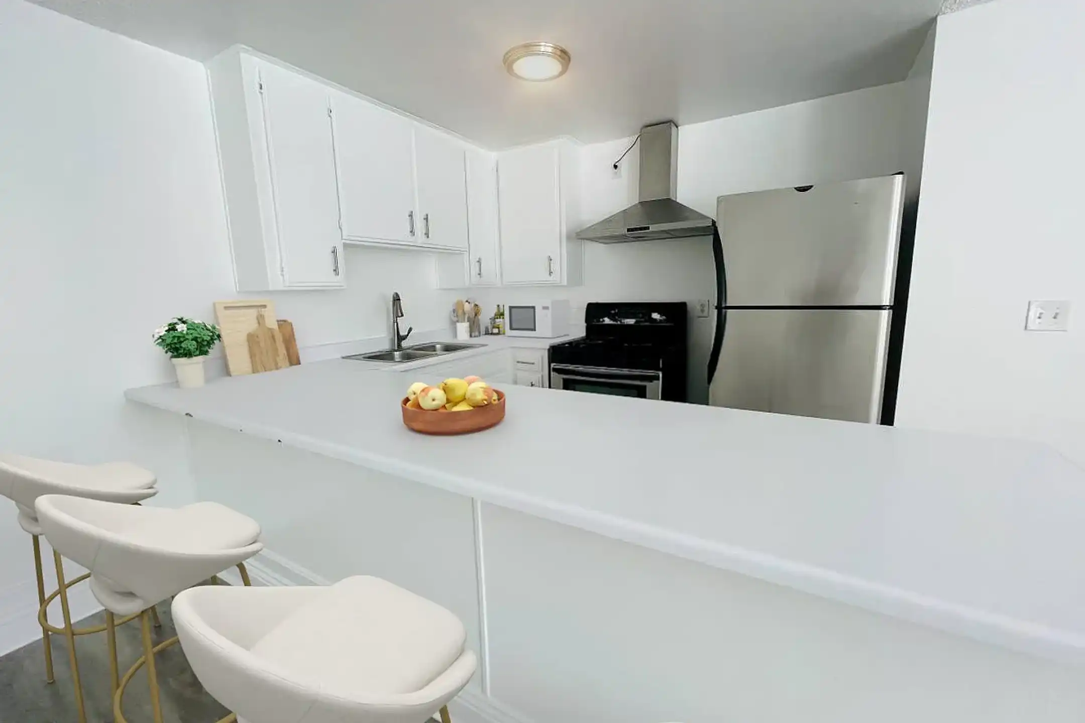 Troy Terrace Apartments - Los Angeles, CA 90011 | ApartmentGuide.com