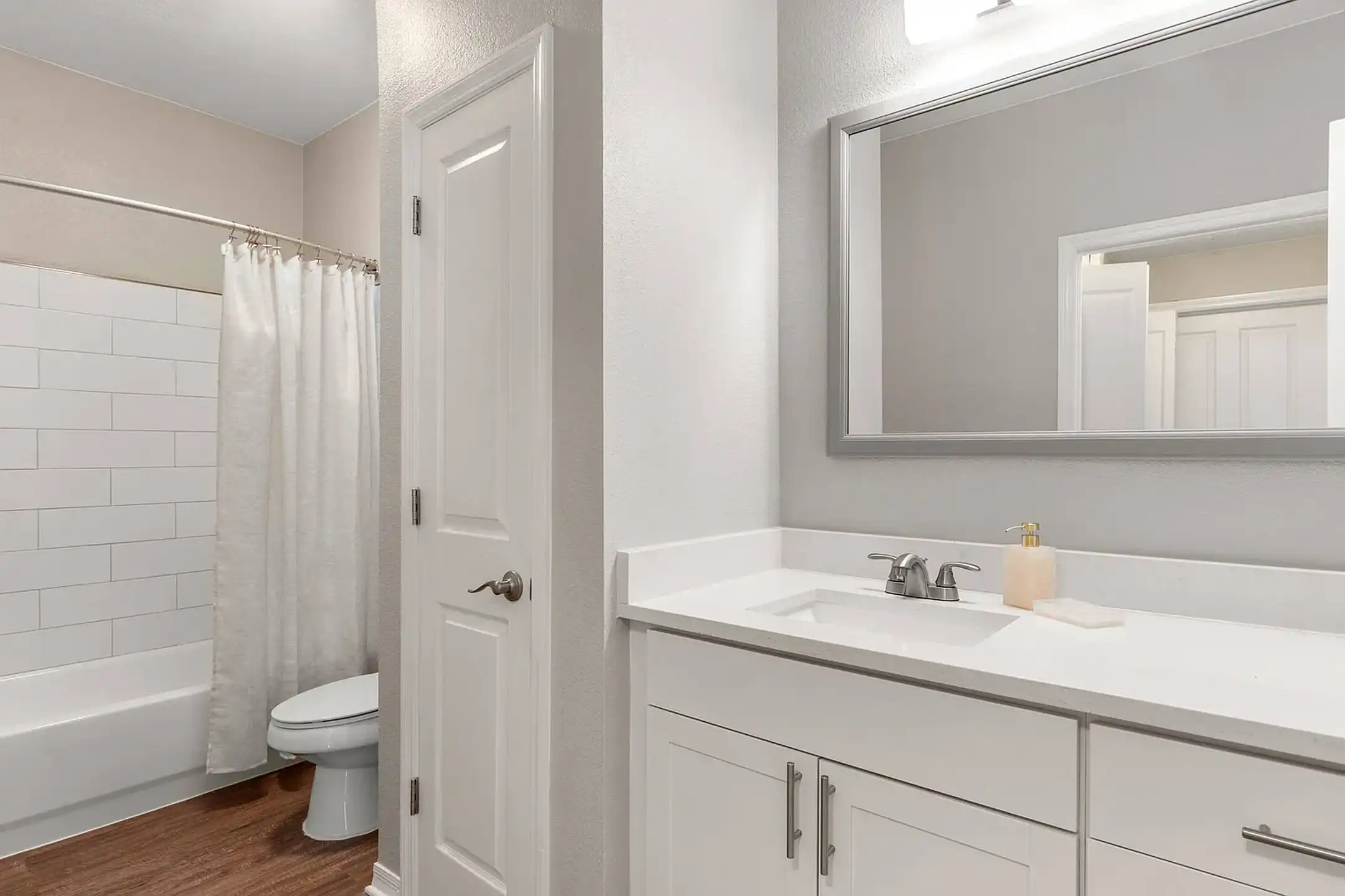 Bell Riverside - Jacksonville, FL 32204 | ApartmentGuide.com