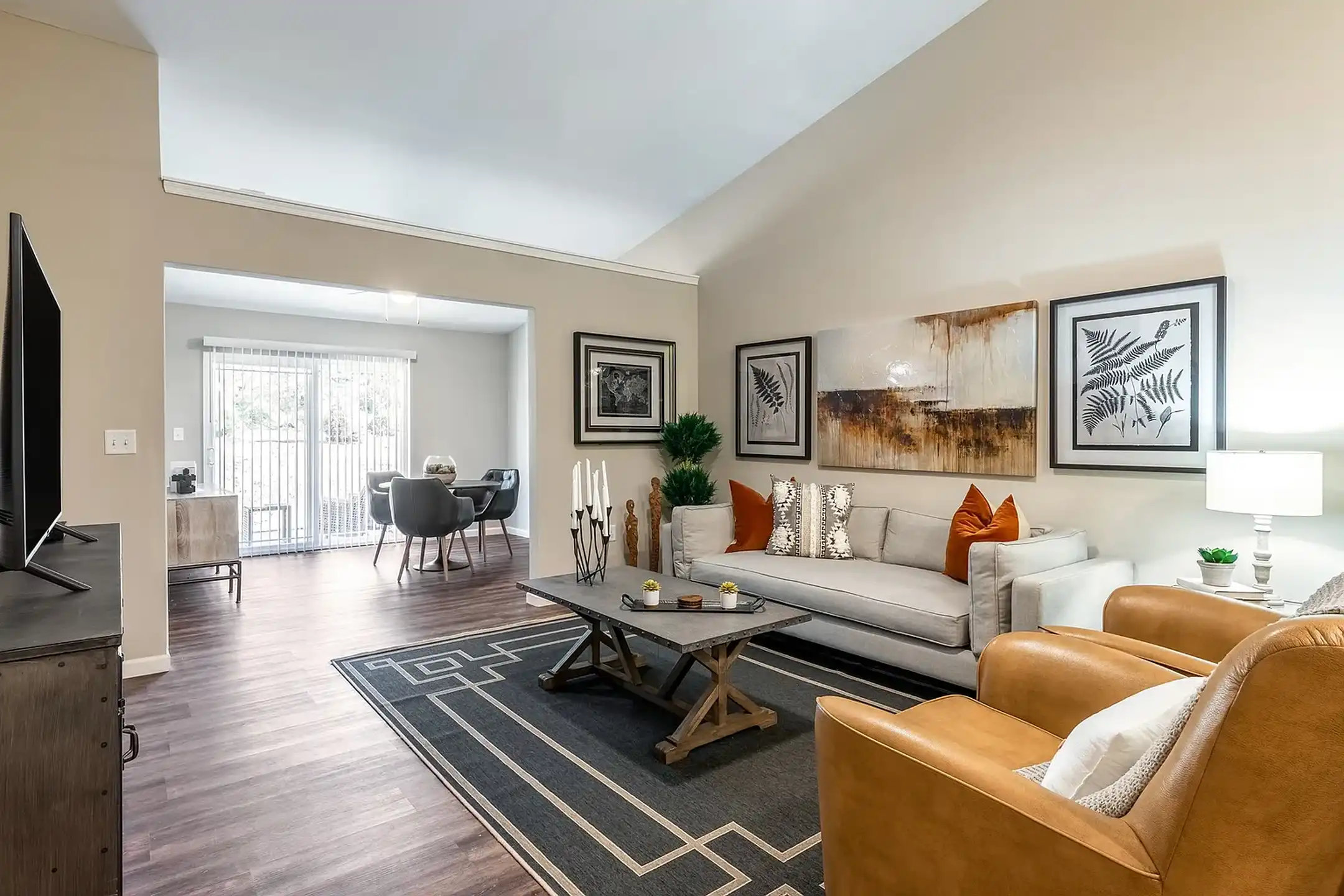 Redwood Fort Wayne Maplecrest Road - Fort Wayne, IN 46835 ...