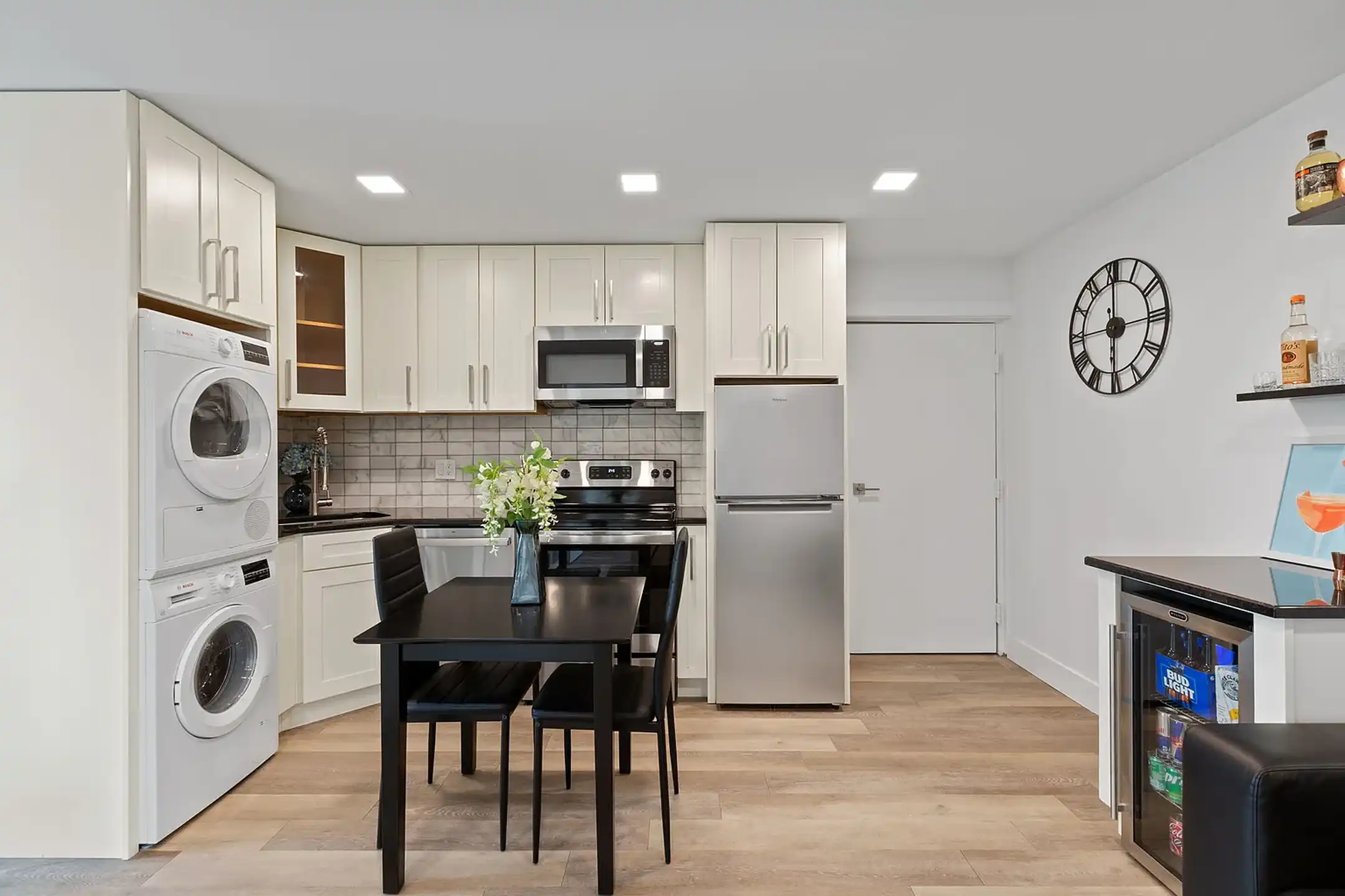 University Square Apartments - University City, MO 63130 ...