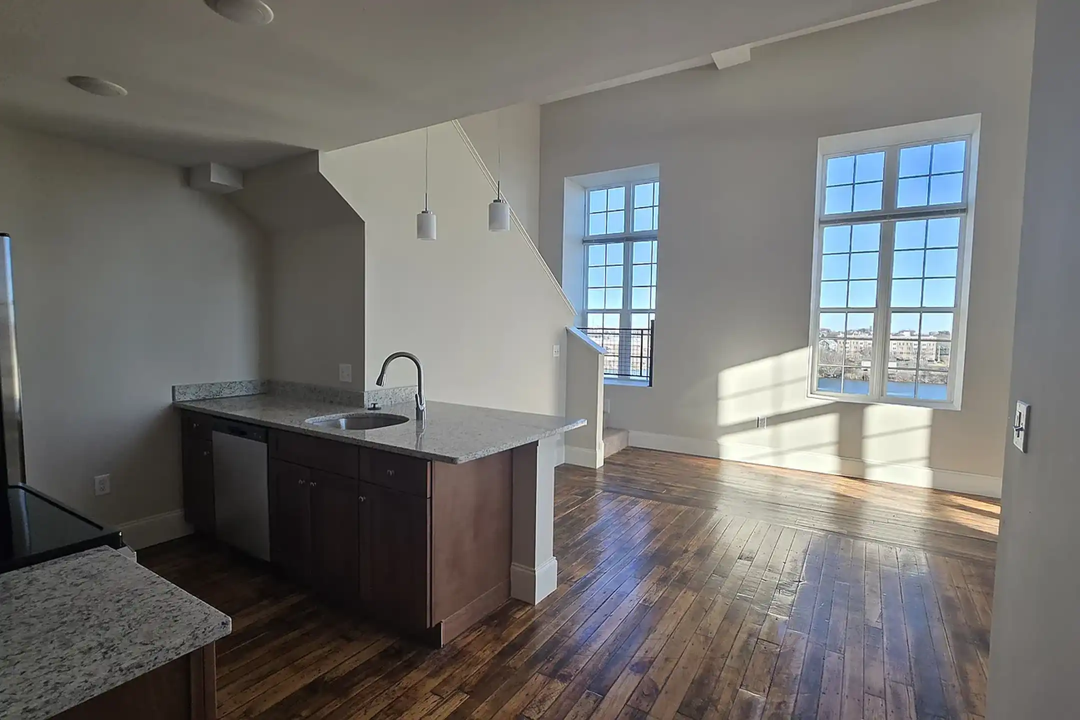 King Philip Lofts - Fall River, MA 02724 | ApartmentGuide.com