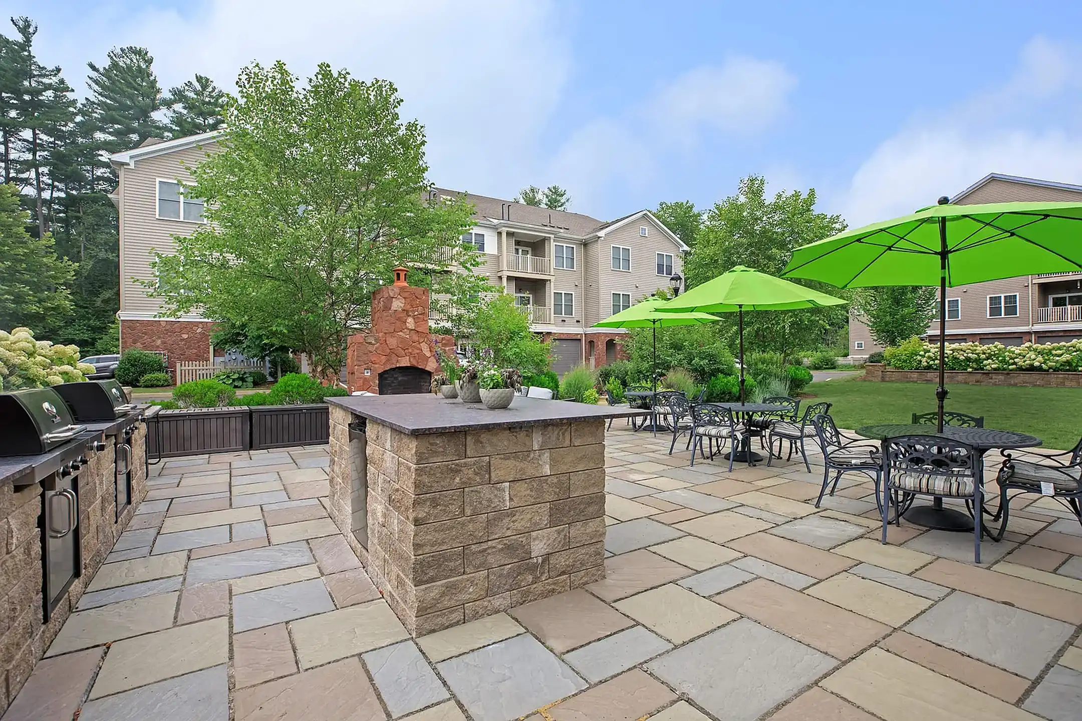 Mill Commons - Simsbury, CT 06070 | ApartmentGuide.com