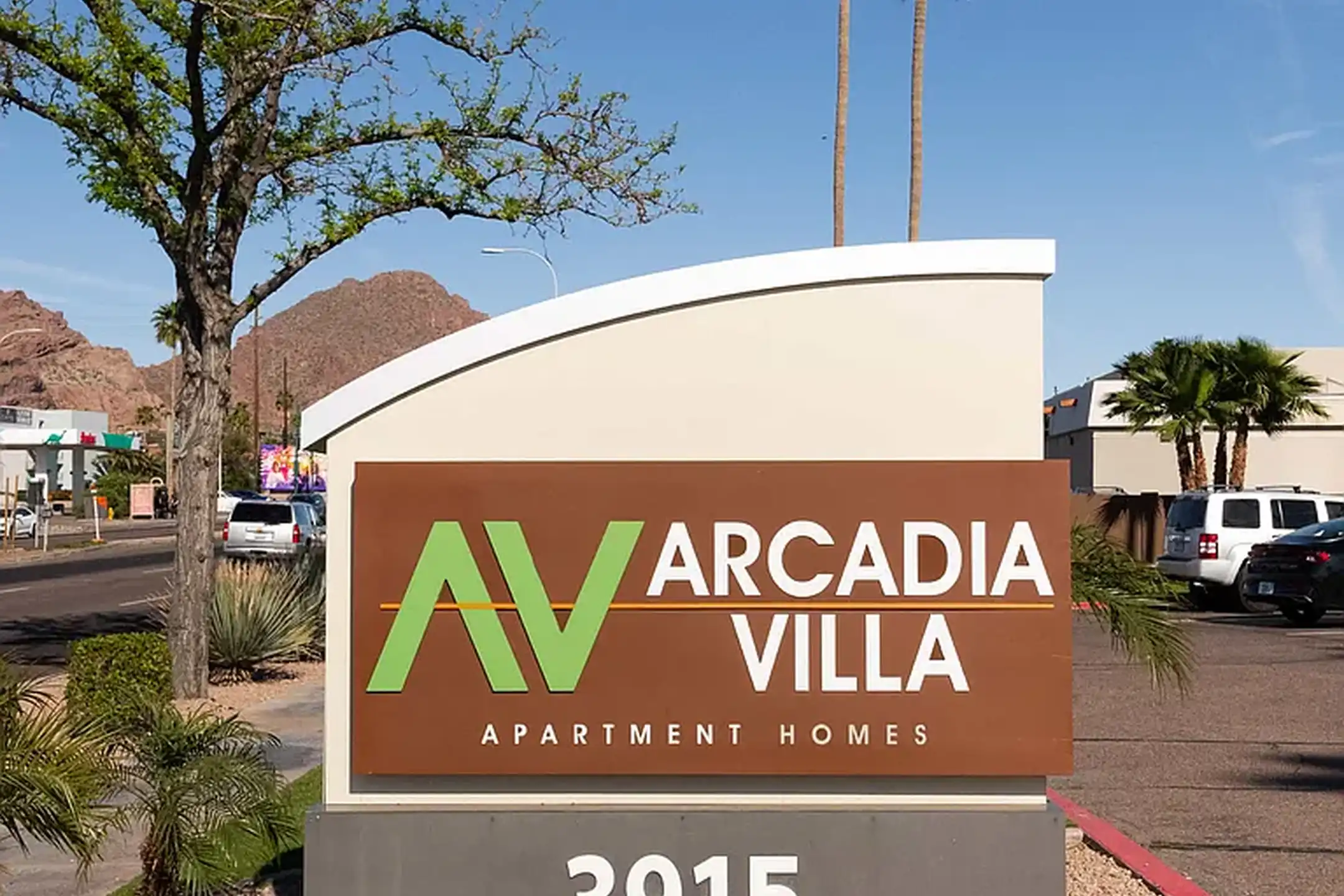 Arcadia Villa Apartments - Phoenix, AZ 85018 | ApartmentGuide.com