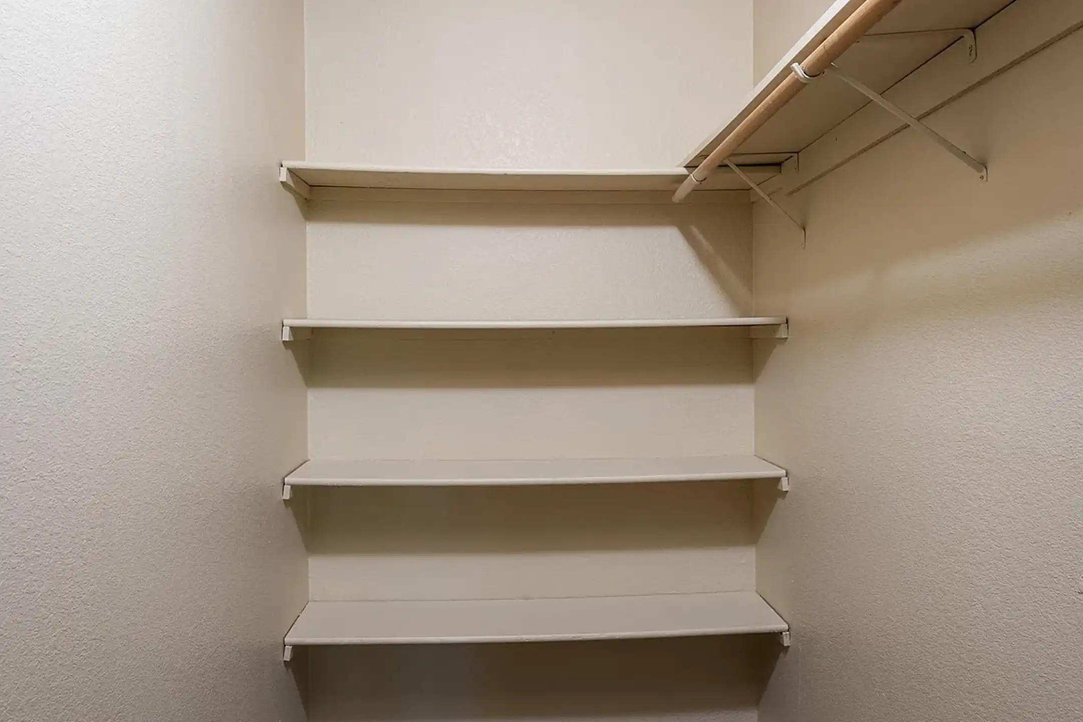 Coddingtown Mall Apartments - Santa Rosa, CA 95401 | ApartmentGuide.com