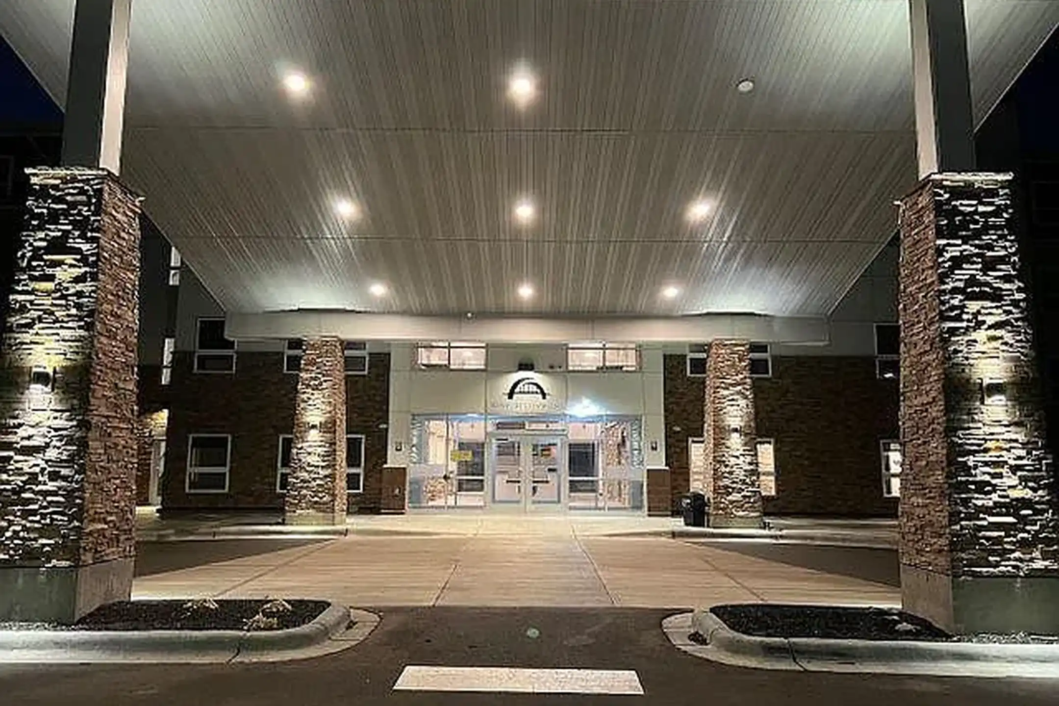 Newport Commons - Newport, MN 55055 | ApartmentGuide.com