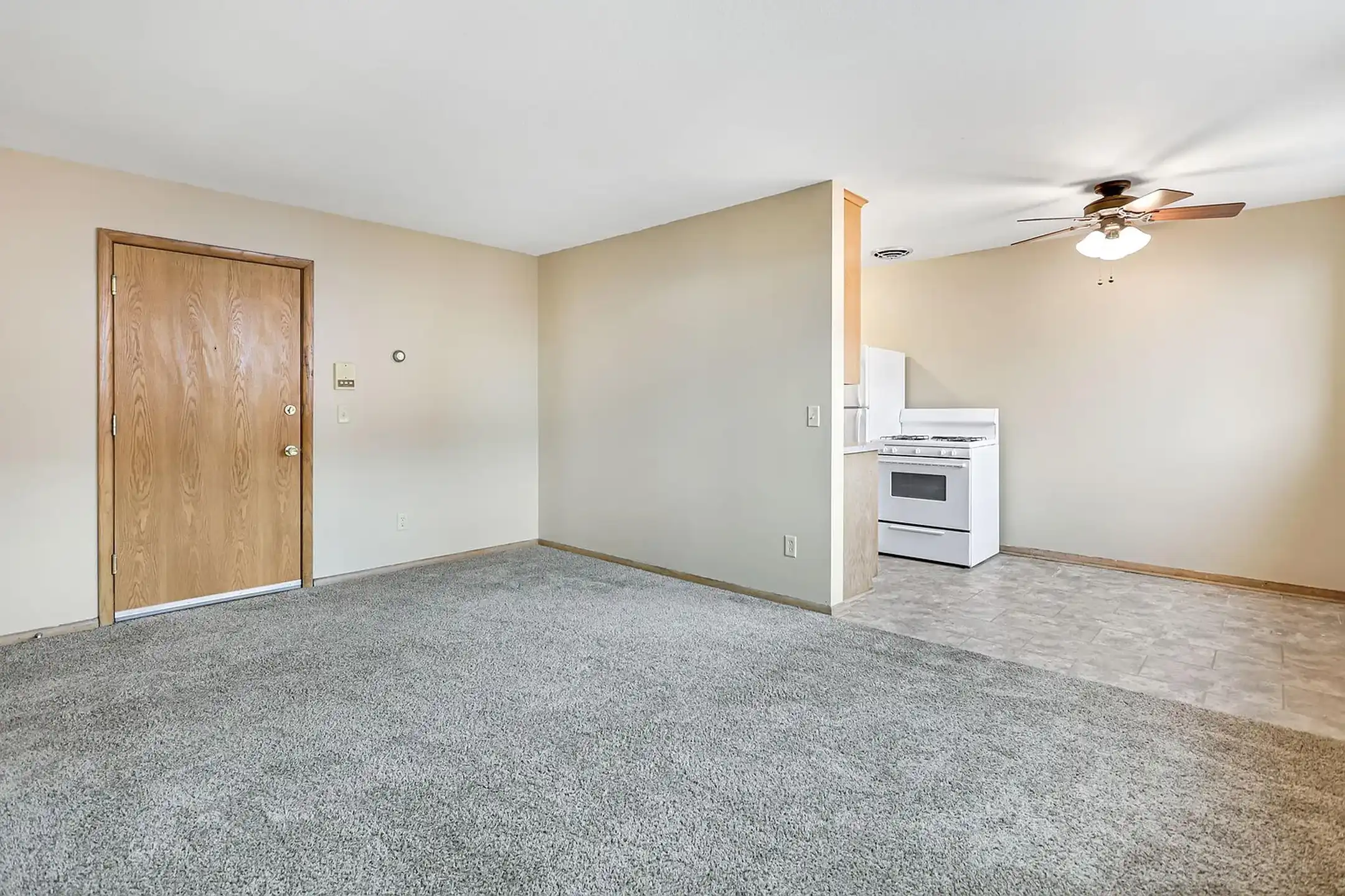 Hub Apartments - Minneapolis, MN 55423 | ApartmentGuide.com